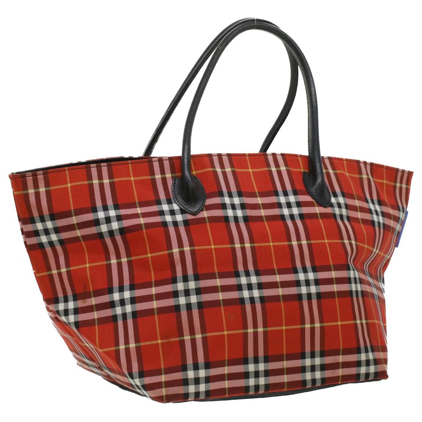 BURBERRY Red Synthetic ref.741525 - Joli Closet