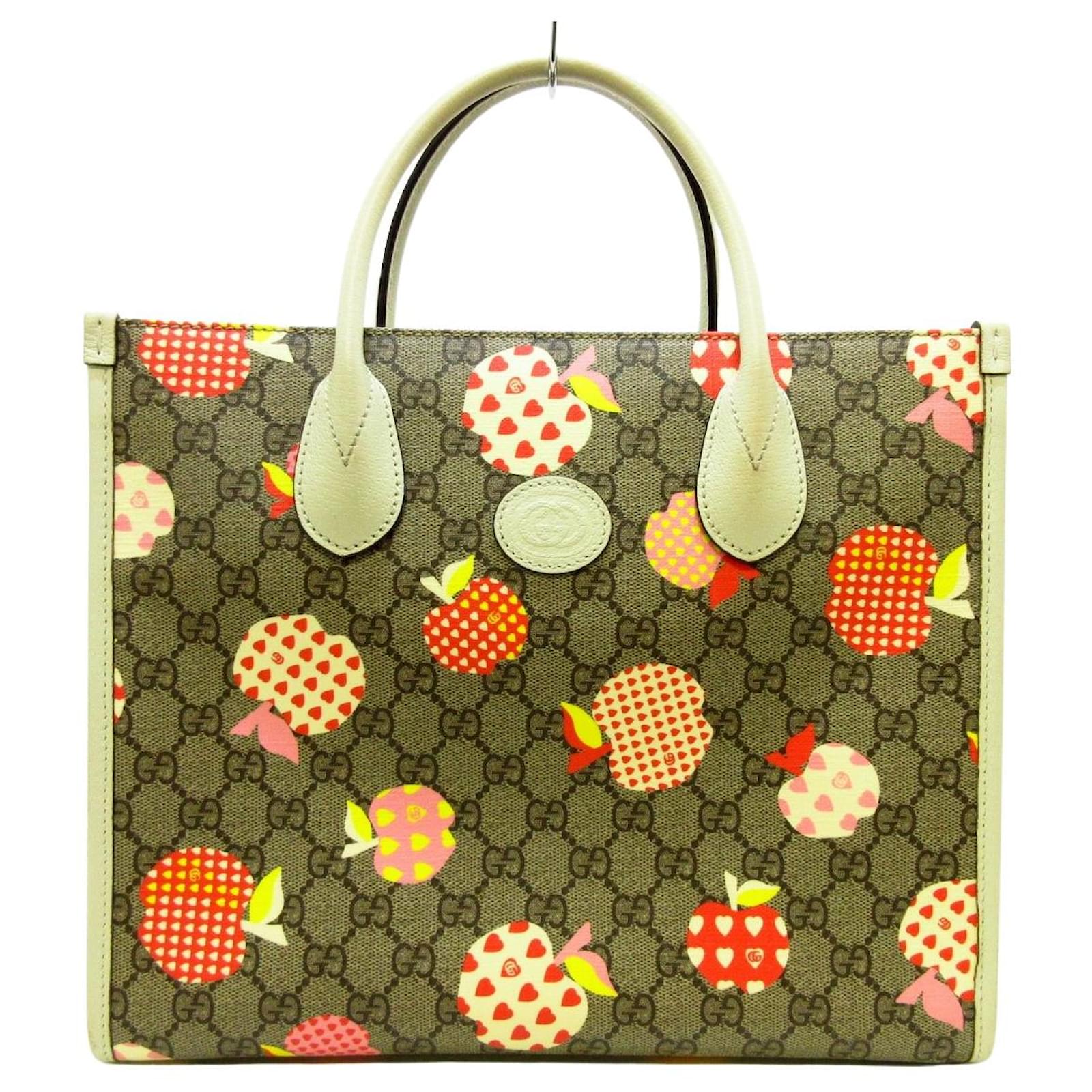 Gucci GG Supreme Multiple colors Cloth ref.744681 - Joli Closet