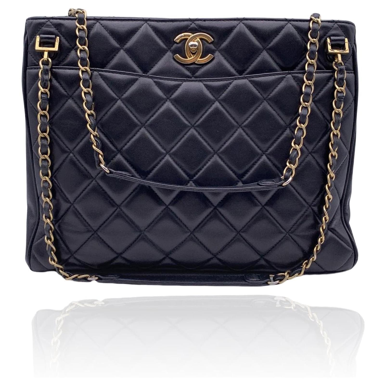 Chanel Black Quilted Leather Bucket Shoulder Bag Tote ref.745341 - Joli ...