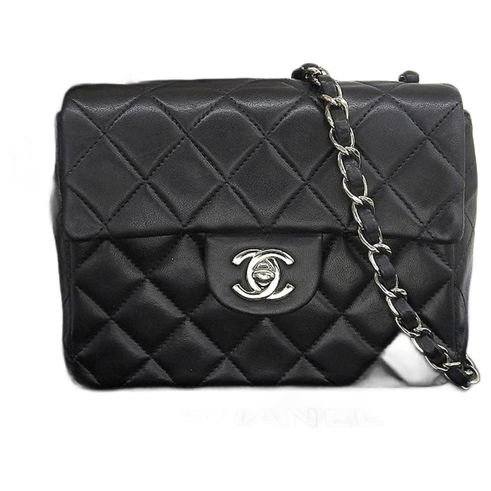 Chanel Sac à Rabat Cuir Noir ref.750627 - Joli Closet