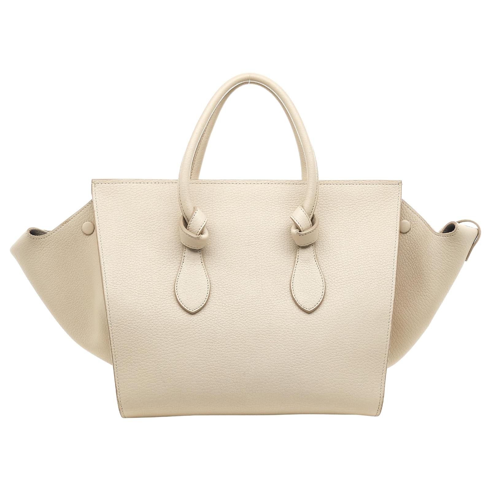 Céline Celine tie Yellow Leather ref.753411 - Joli Closet