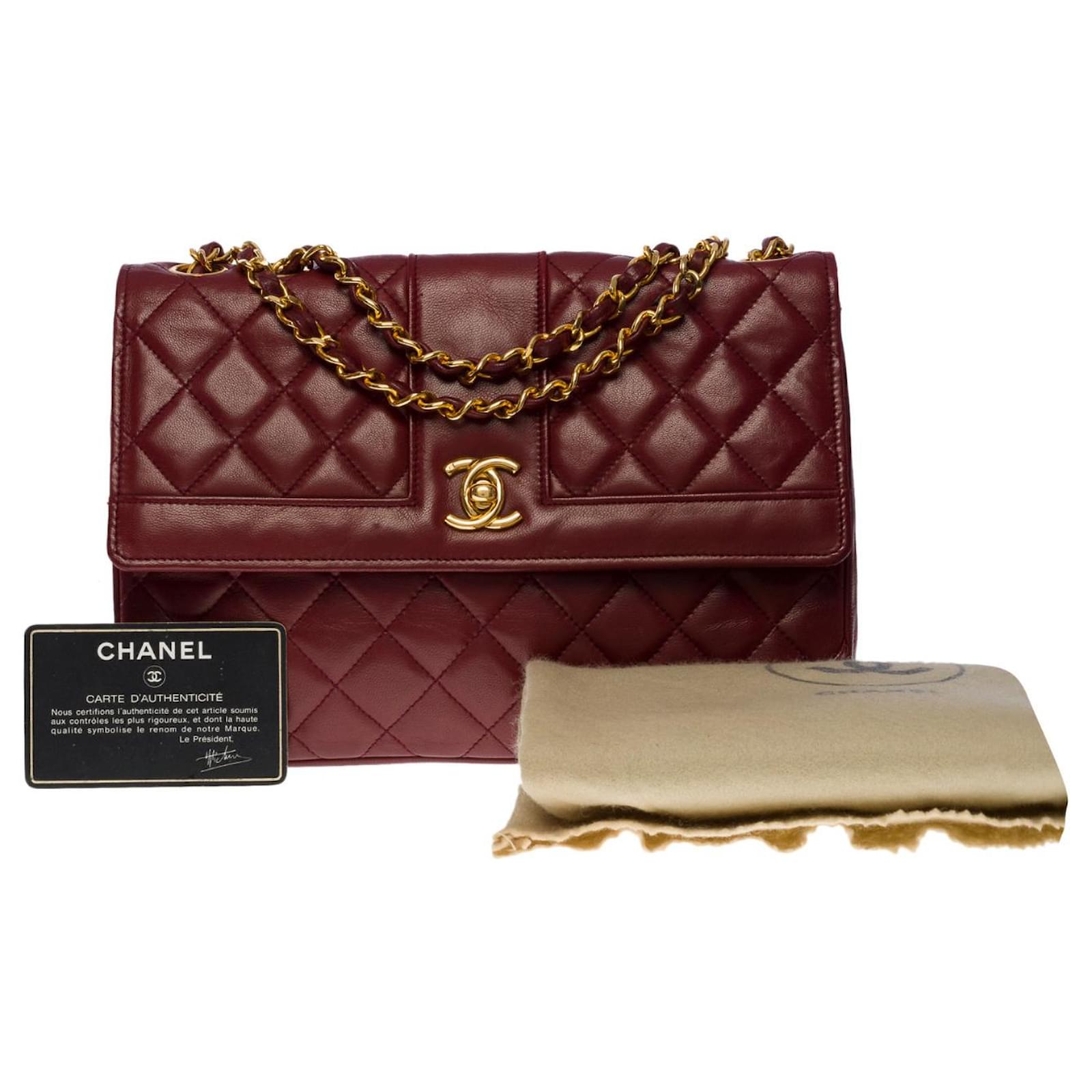 Superb Chanel Classique flap bag handbag in burgundy quilted lambskin ...