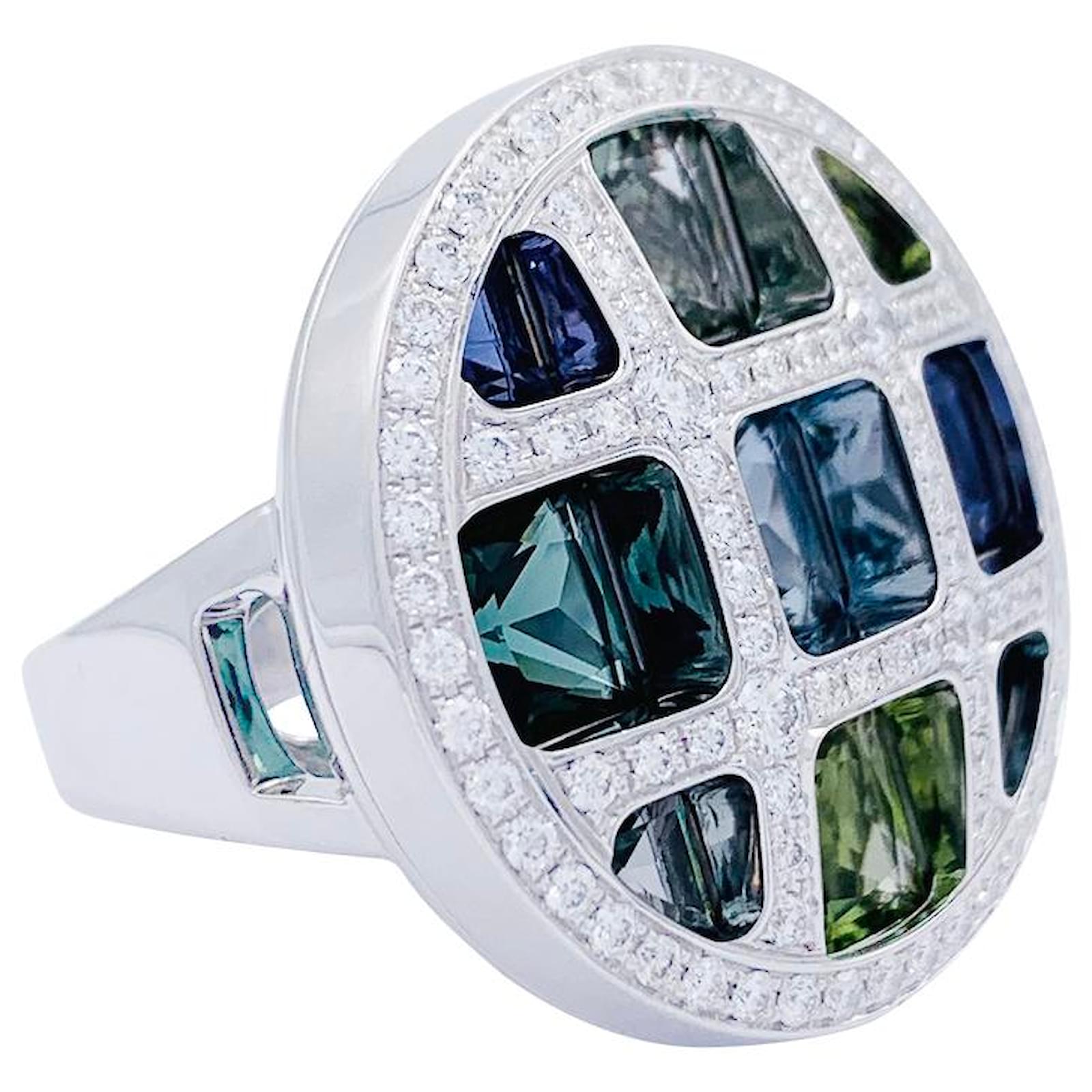 Bague Cartier, "Pasha", en or blanc, pierres fines, diamants. ref ...