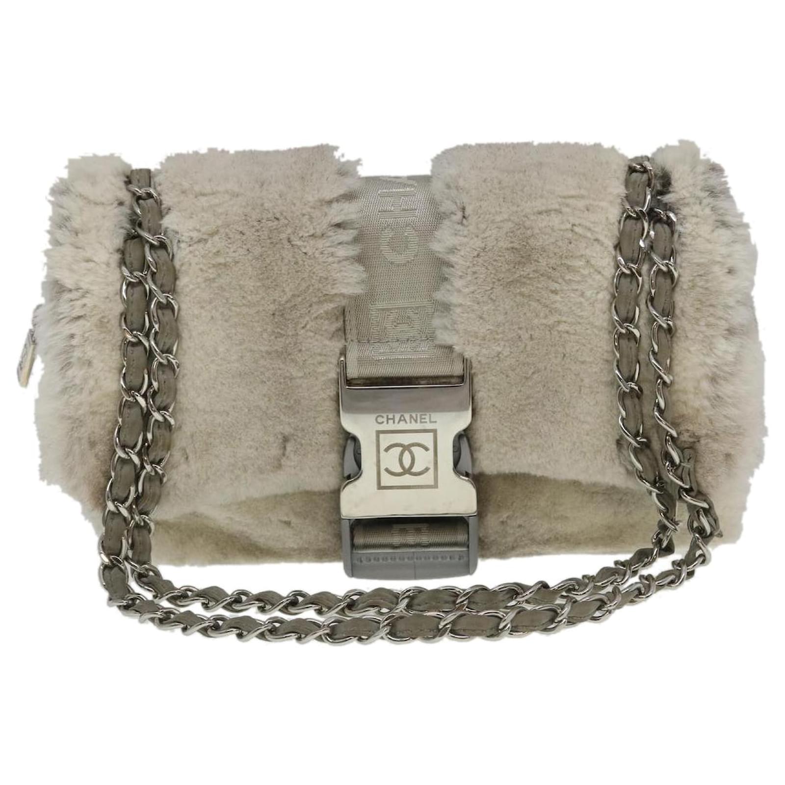 Chanel Grey Fur ref.774736 - Joli Closet