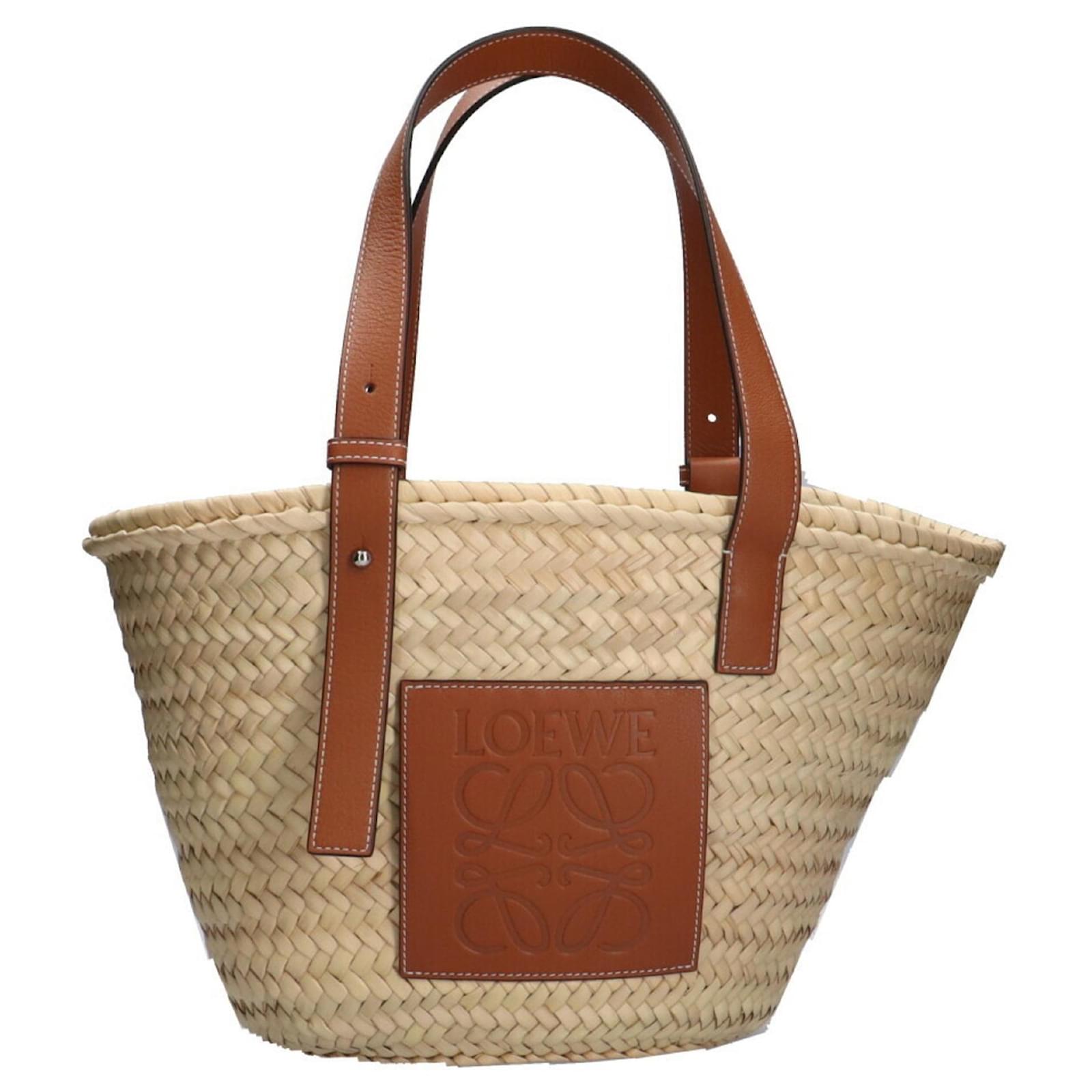 Loewe -- Beige Cloth ref.777530 - Joli Closet