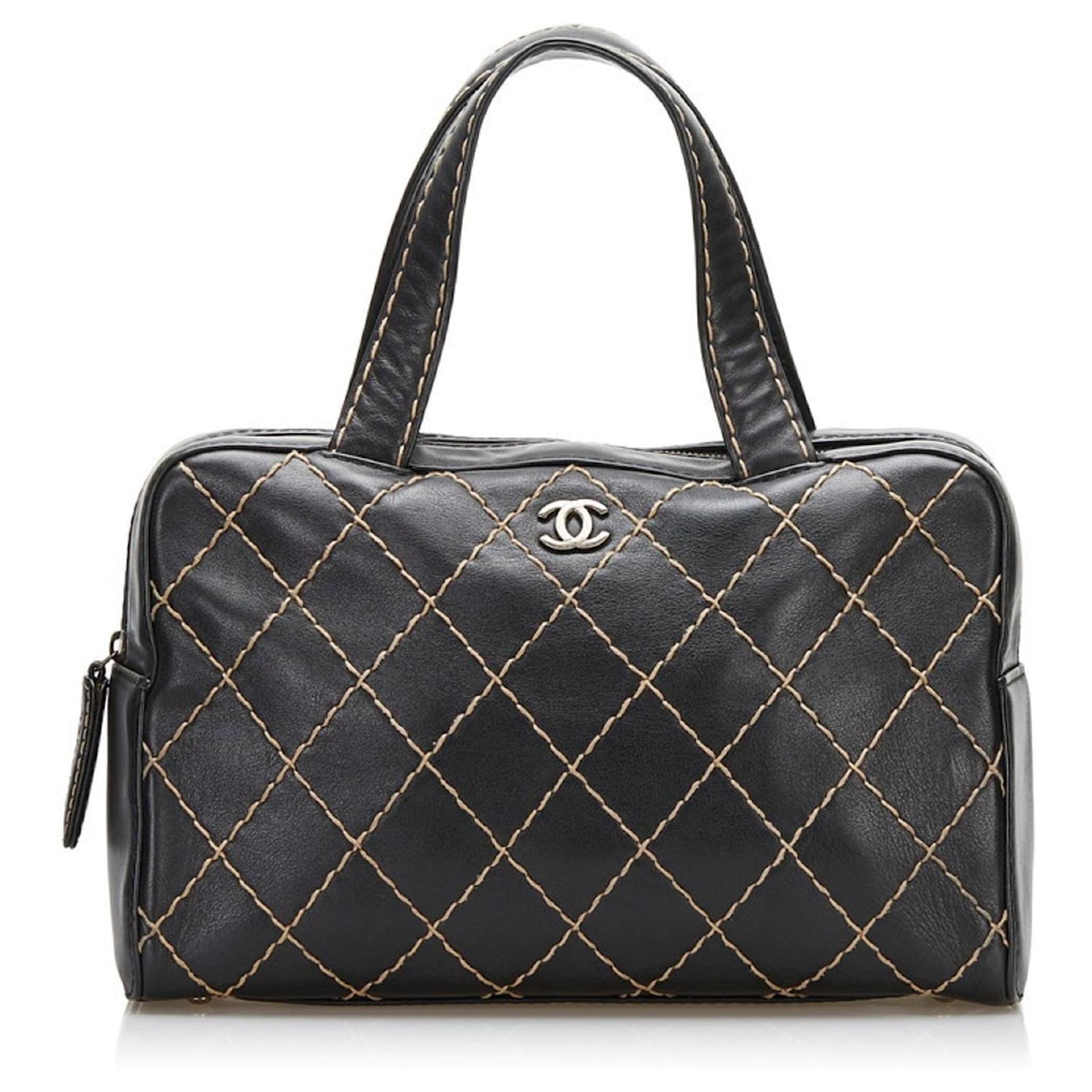 Chanel Stitch Sauvage Cuir Noir ref.778784 - Joli Closet
