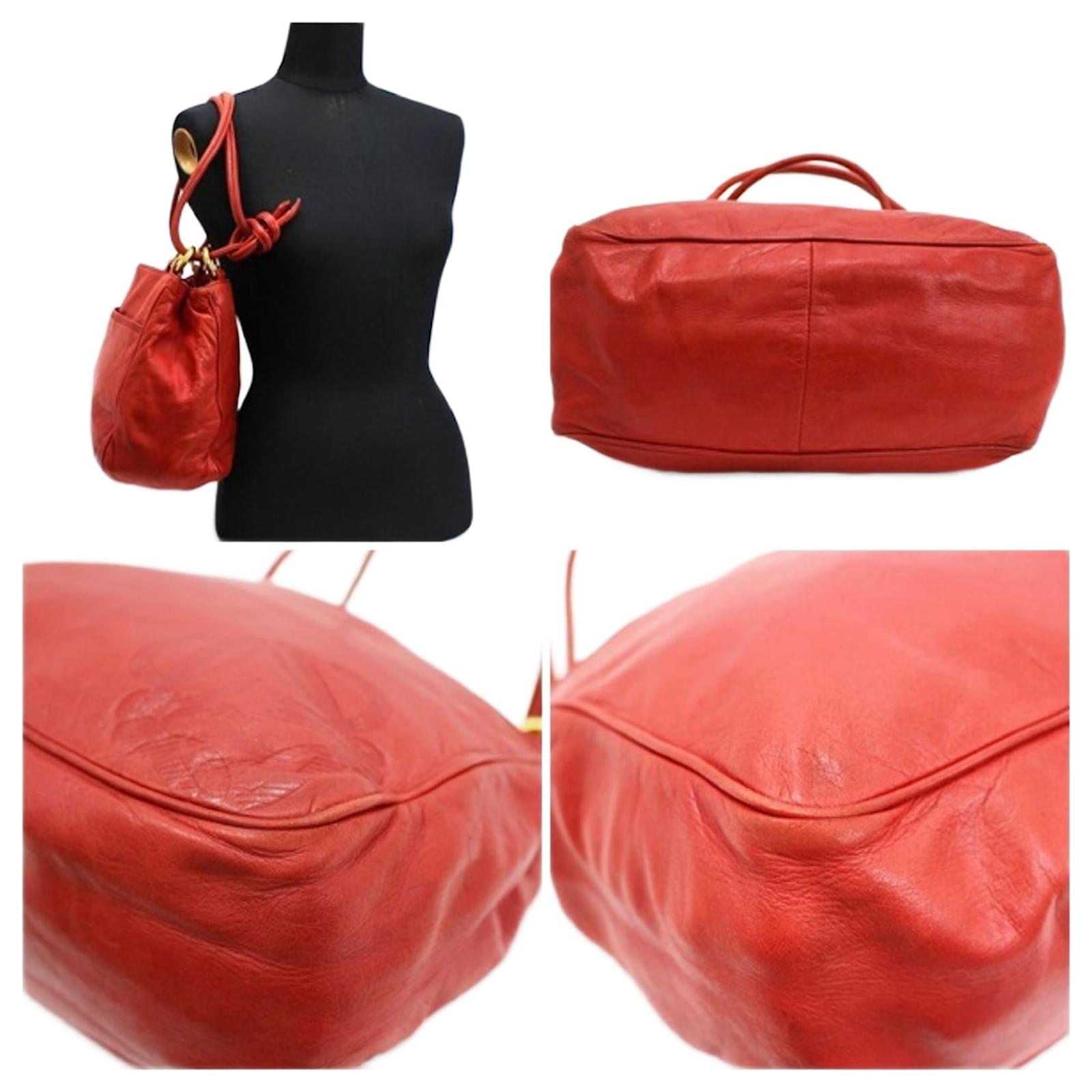 Loewe Red Leather ref.781812 - Joli Closet