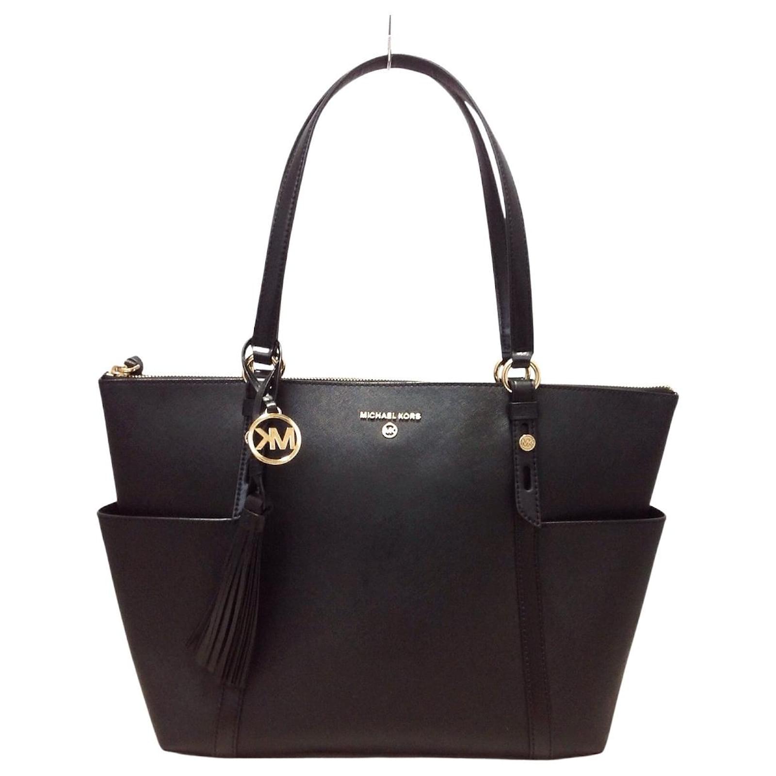 Michael Kors Jet Set Black Leather ref.782870 - Joli Closet