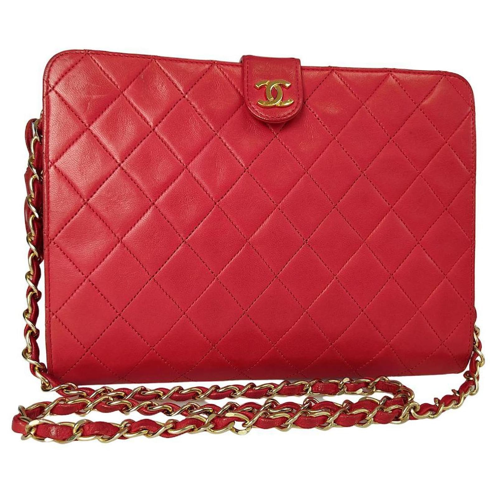 Sac matelassé vintage Chanel Cuir Rouge ref.783431 - Joli Closet
