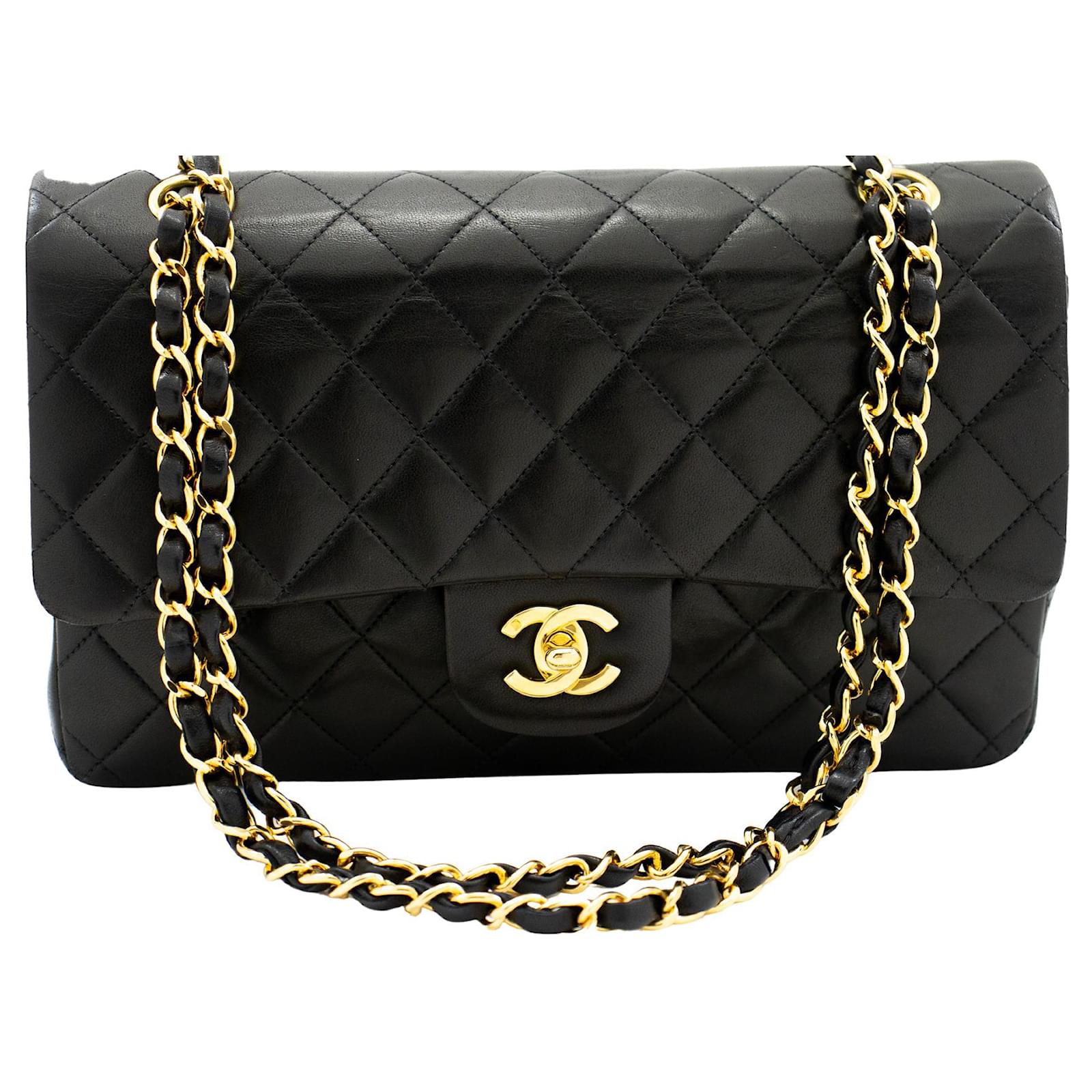 Classique Chanel Timeless Cuir Noir ref.785993 - Joli Closet