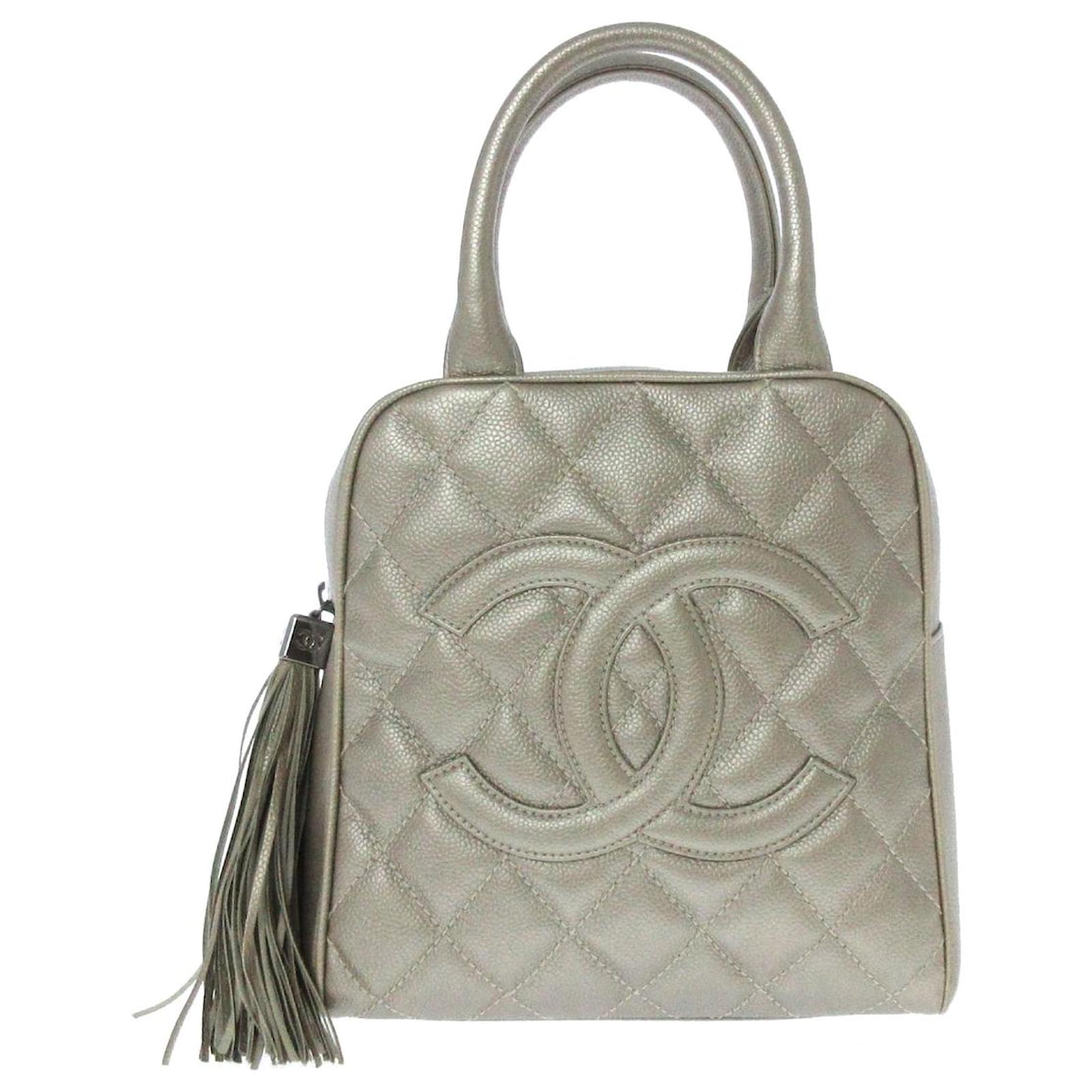 Chanel Bowling Golden Leather ref.786116 - Joli Closet