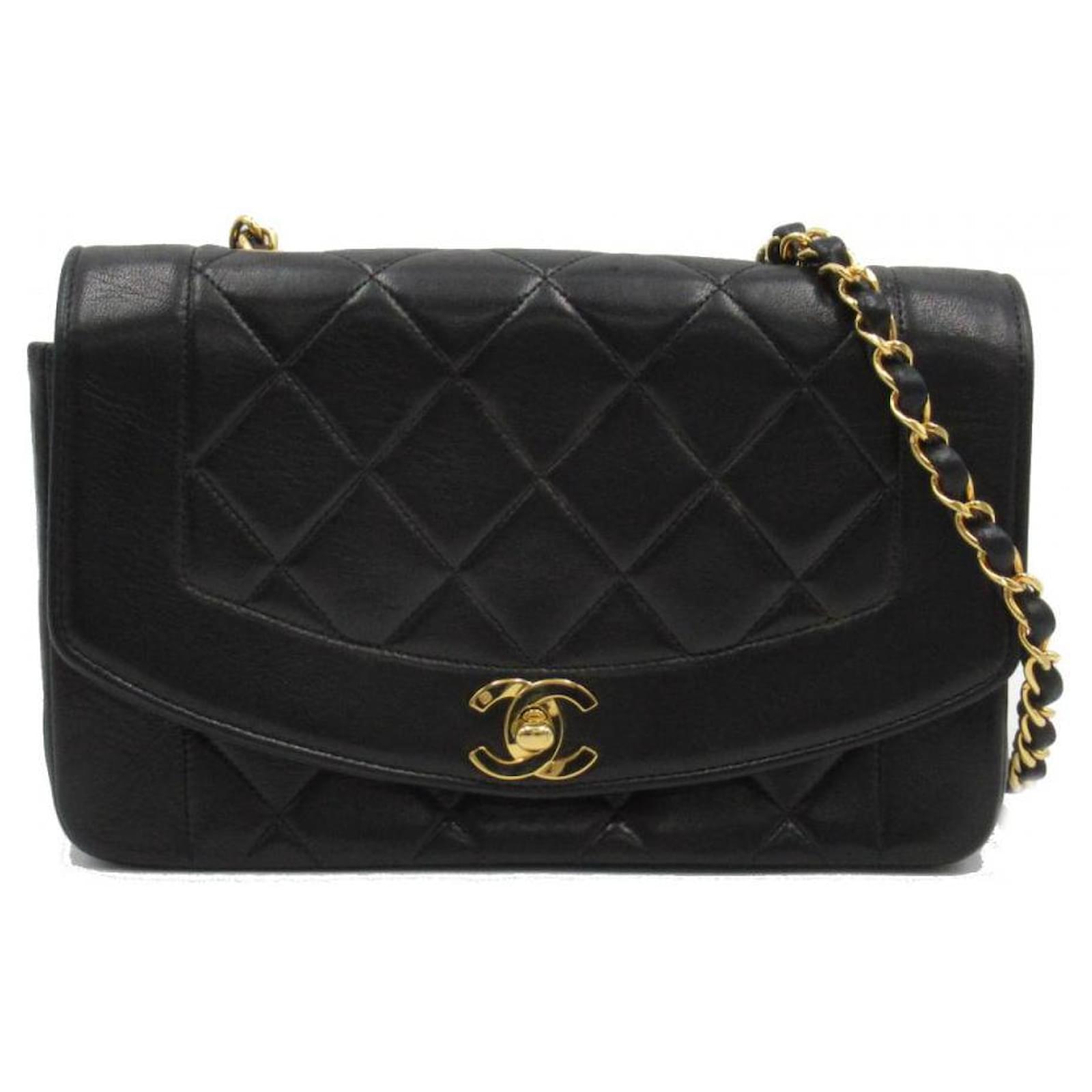 Chanel Diana Matelasse Flap Chain Bag Black Lambskin ref.791707 - Joli ...