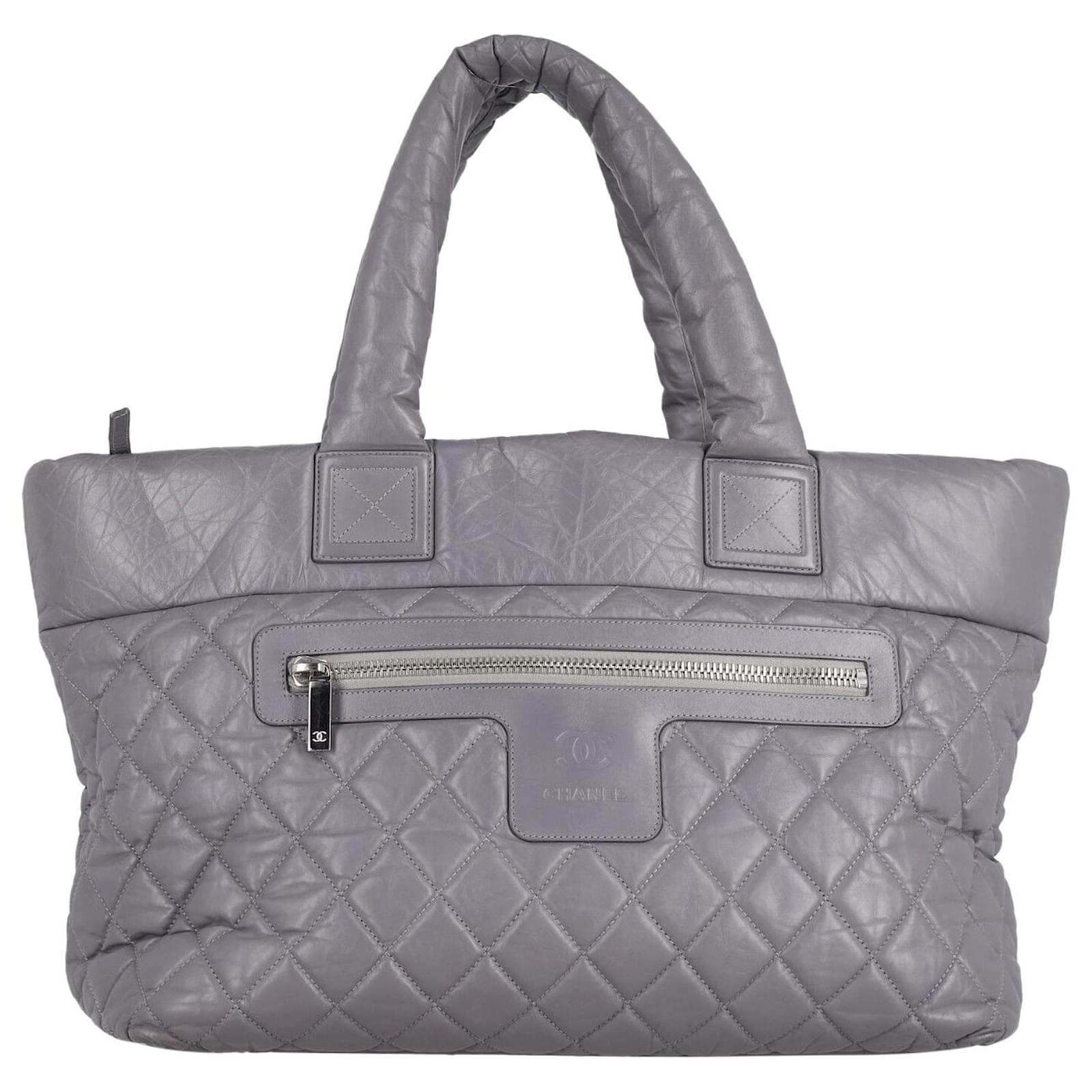 Chanel Coco Cocoon Tote Bag in Grey Lambskin Leather ref.795886 - Joli ...