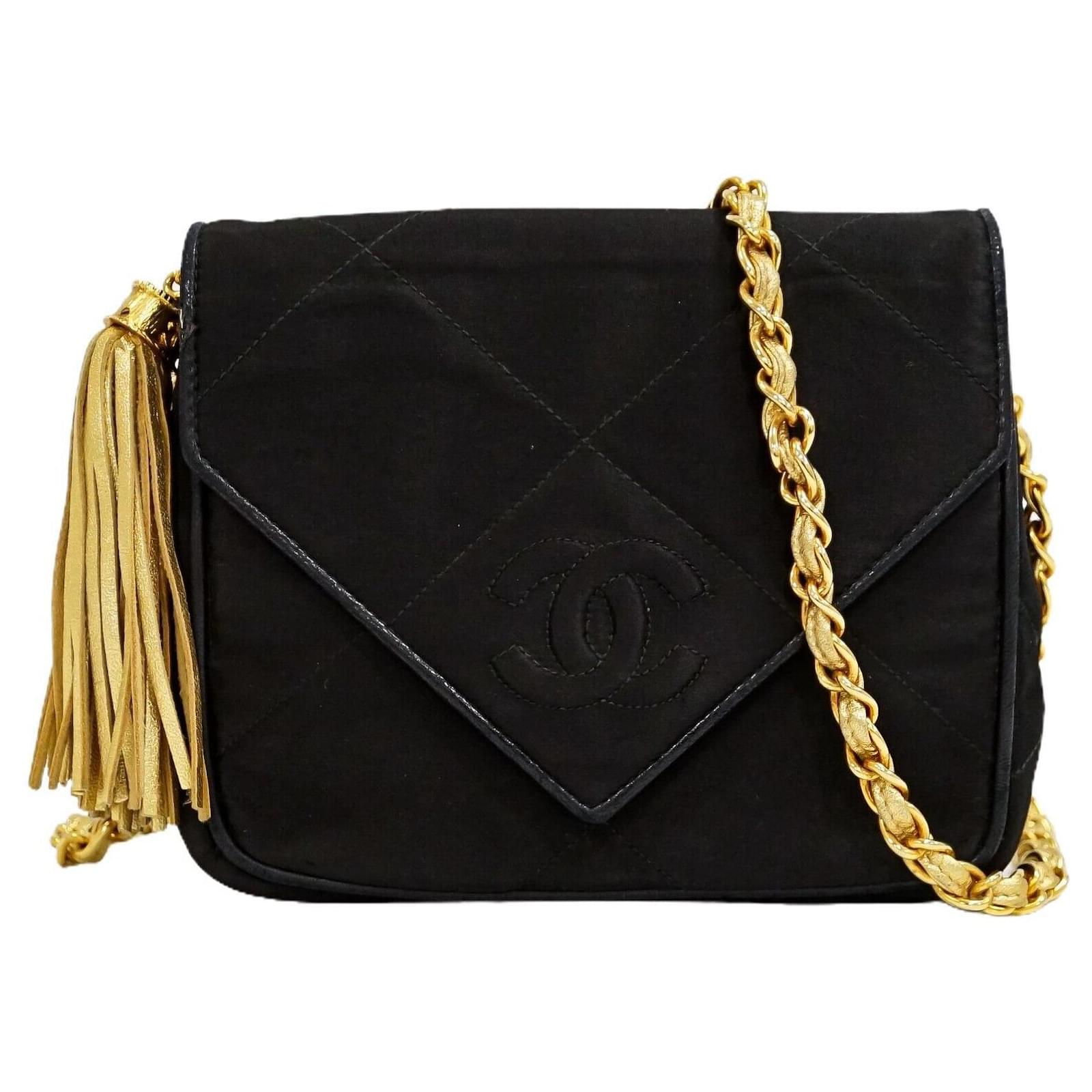 Chanel Logo CC Black Cloth ref.795993 - Joli Closet