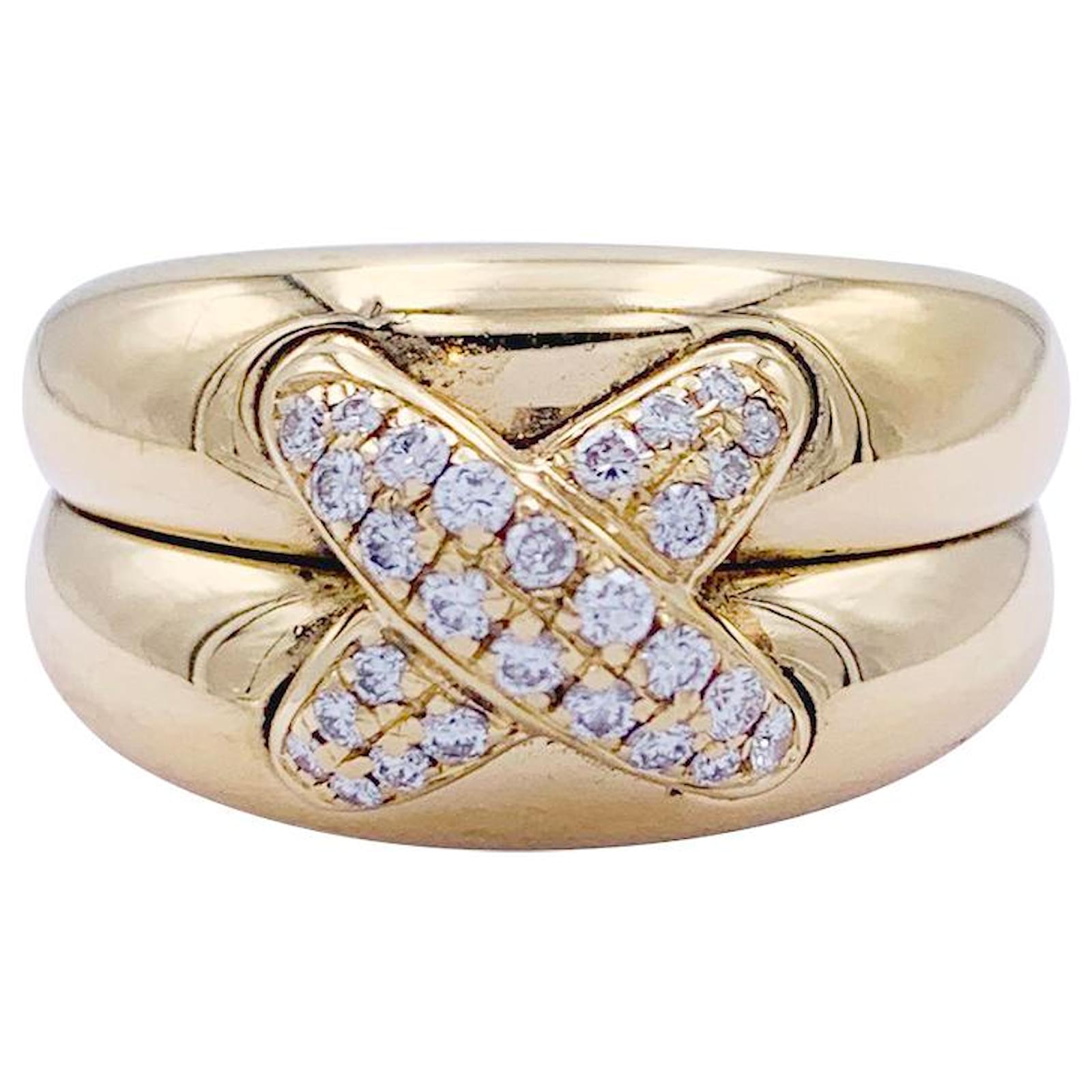 Chaumet ring, "Connections", Yellow gold and diamonds. White gold ref ...