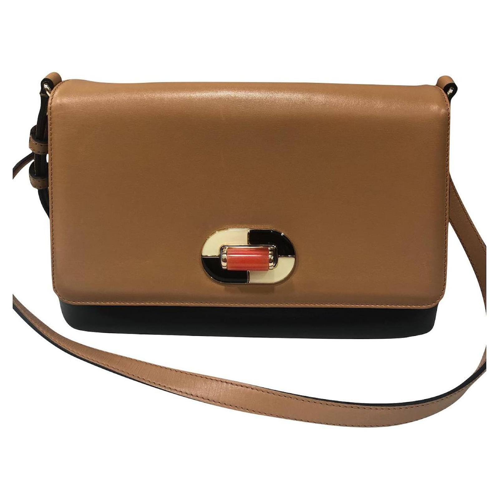 Bulgari Handbags Black Beige Leather ref.796859 - Joli Closet