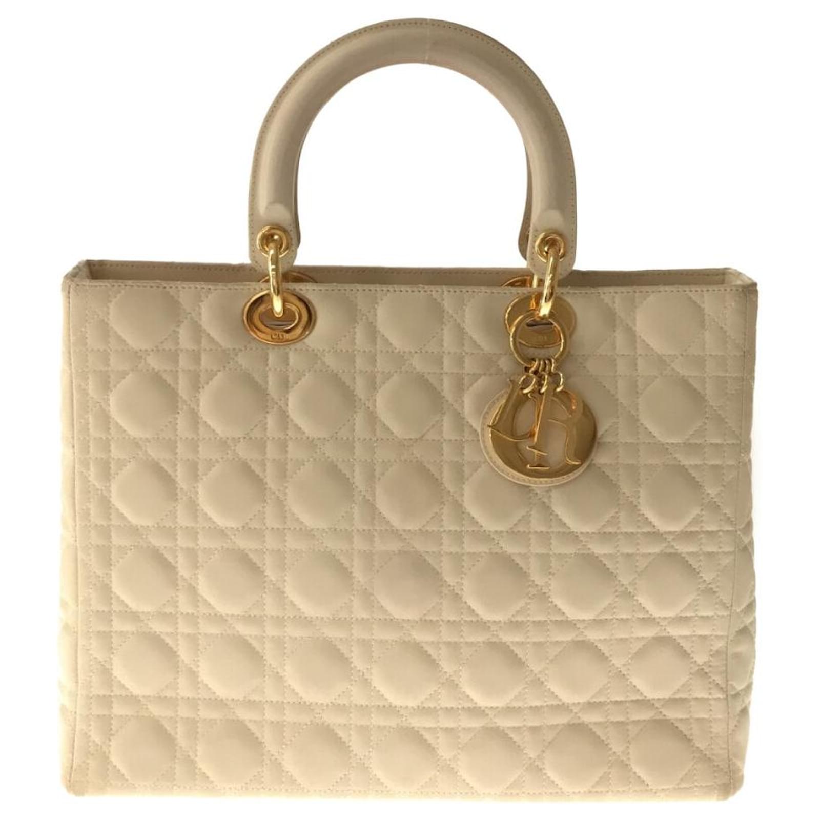 Dior Lady Dior White Leather ref.801100 - Joli Closet