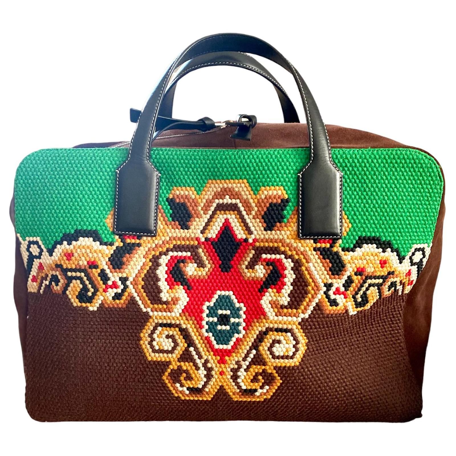 Loewe Sac week-end Travel en daim Suede Multicolore ref.802140 - Joli ...