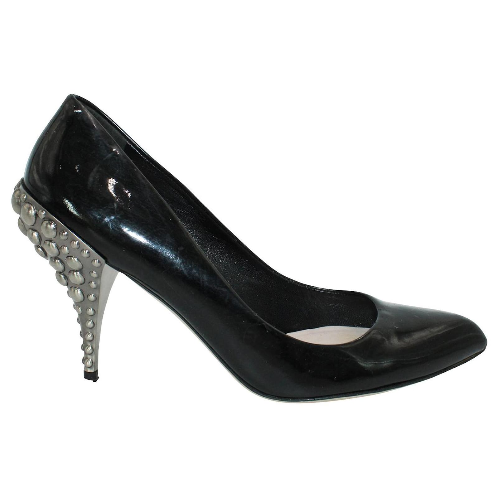 Miu Miu Black Patent Leather Shoes with Metallic Heels ref.806469 ...