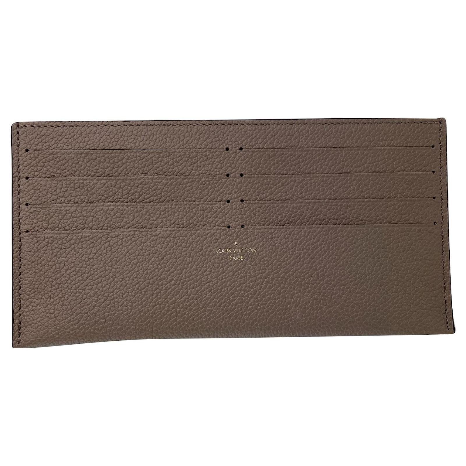 Louis Vuitton Flat Pocket Grey Leather ref.807533 - Joli Closet
