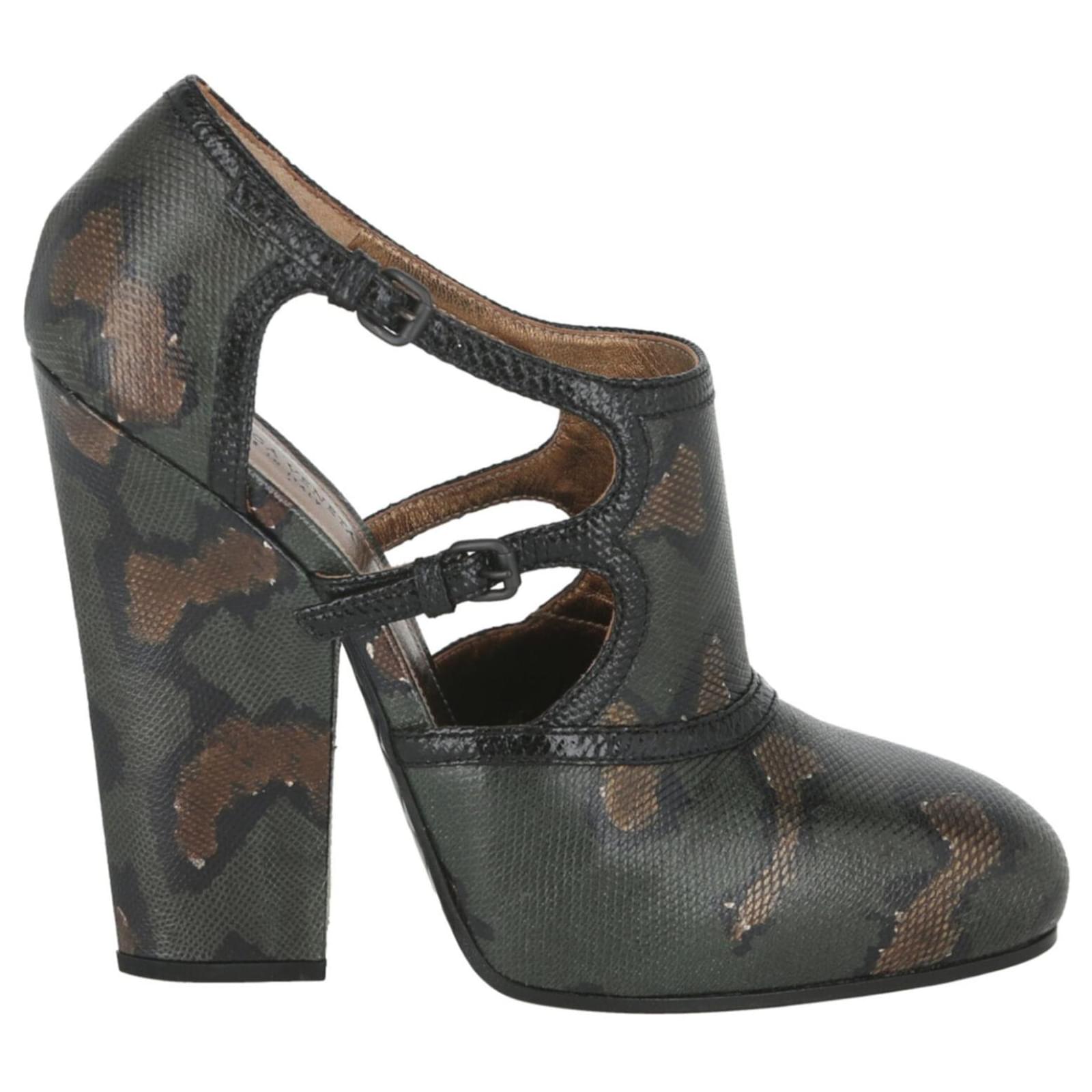 Bottega Veneta Pumps mit Mandelzehen und dickem Absatz Mehrfarben Leder ...