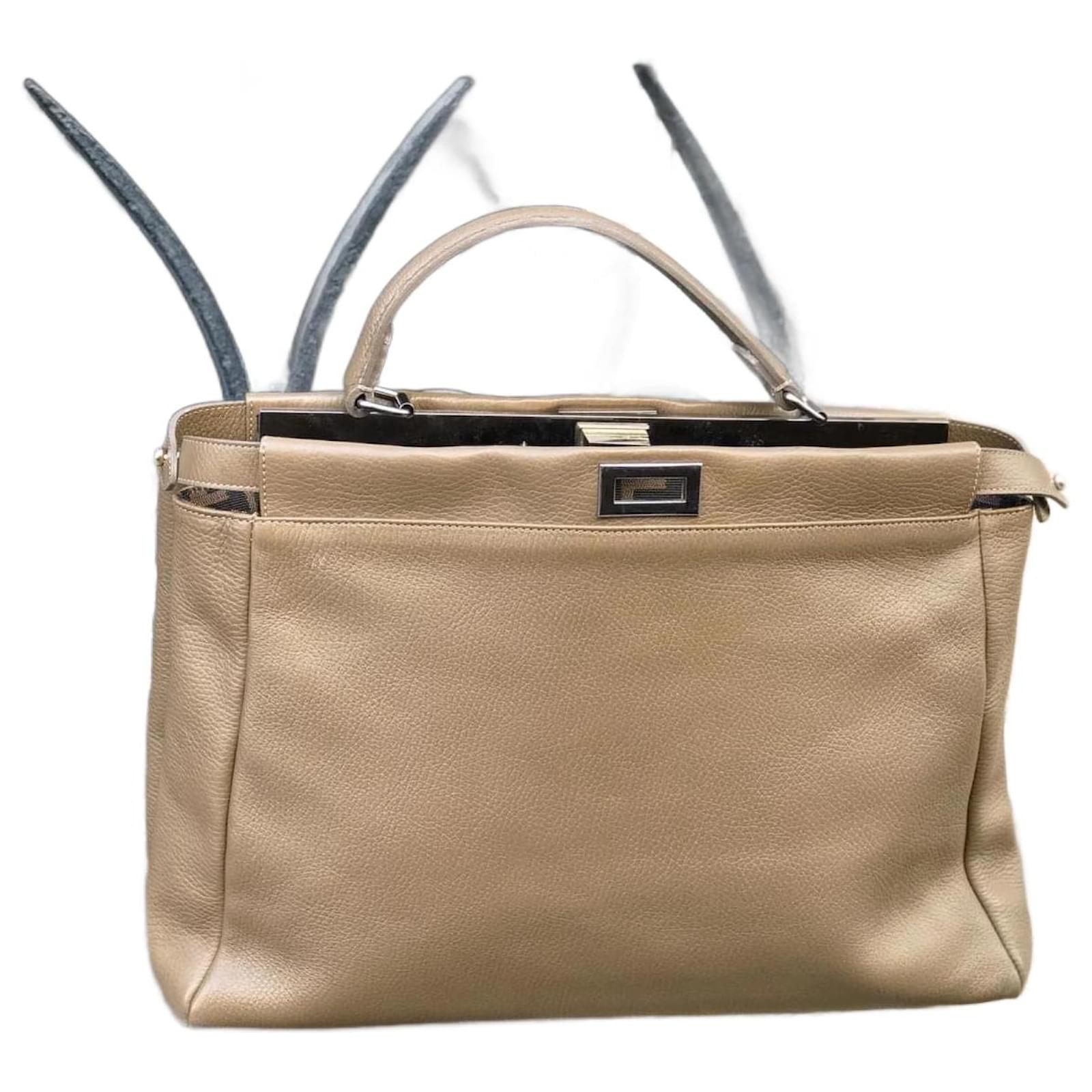 Peekaboo FENDI Handbags T. Leather Beige ref.825592 - Joli Closet