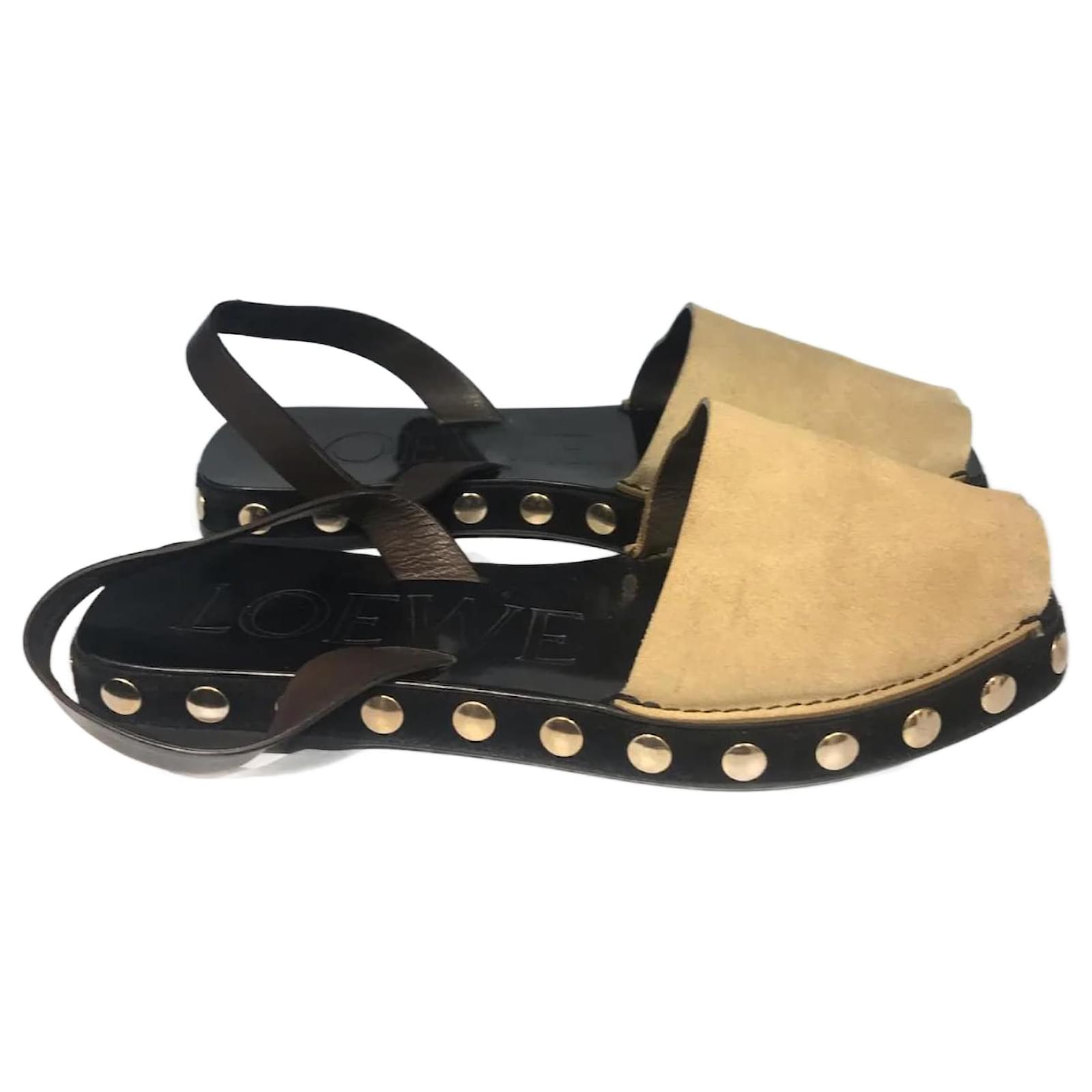LOEWE Sandals T.eu 40 Suede Beige ref.826103 - Joli Closet