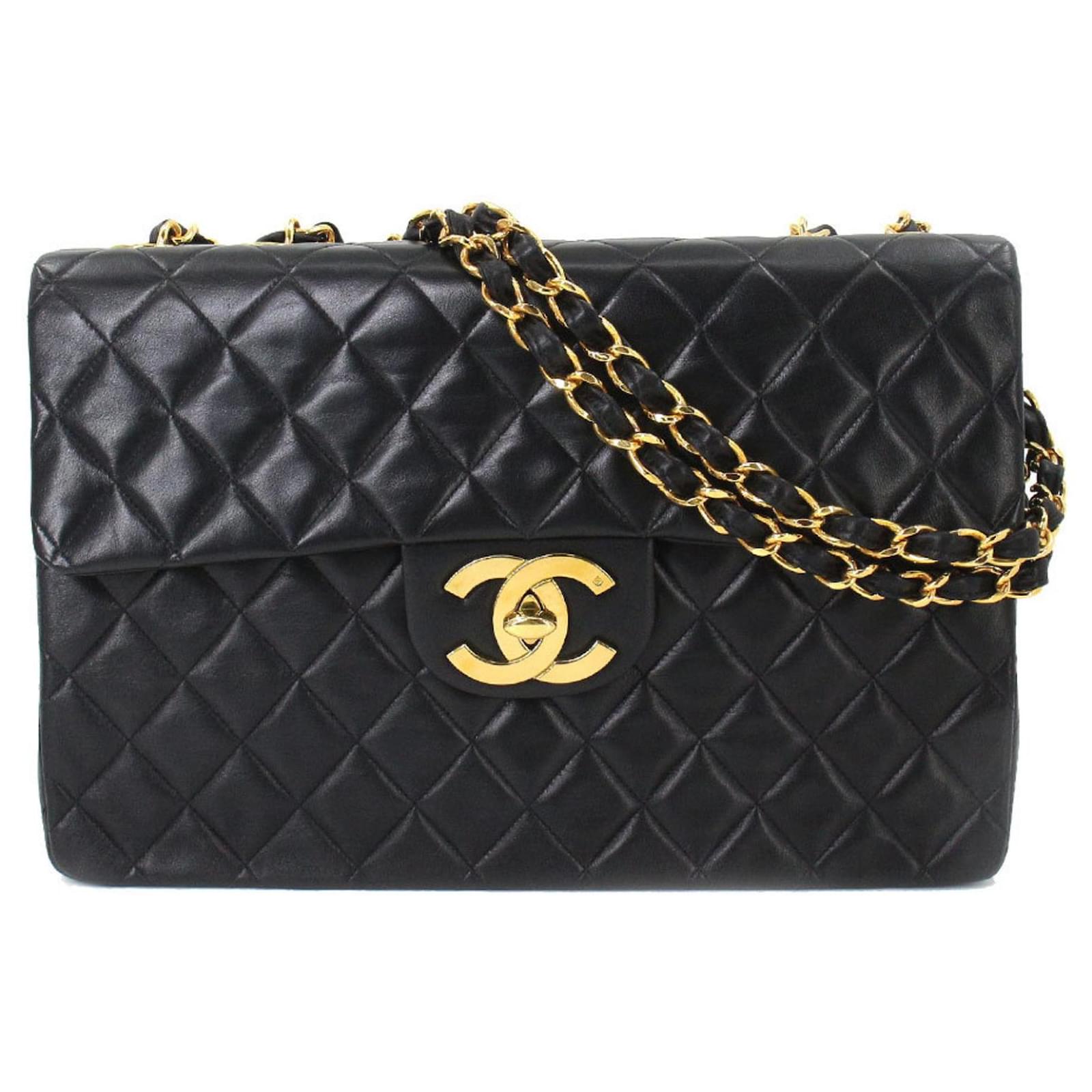 Classique Chanel Timeless Cuir Noir ref.830052 - Joli Closet