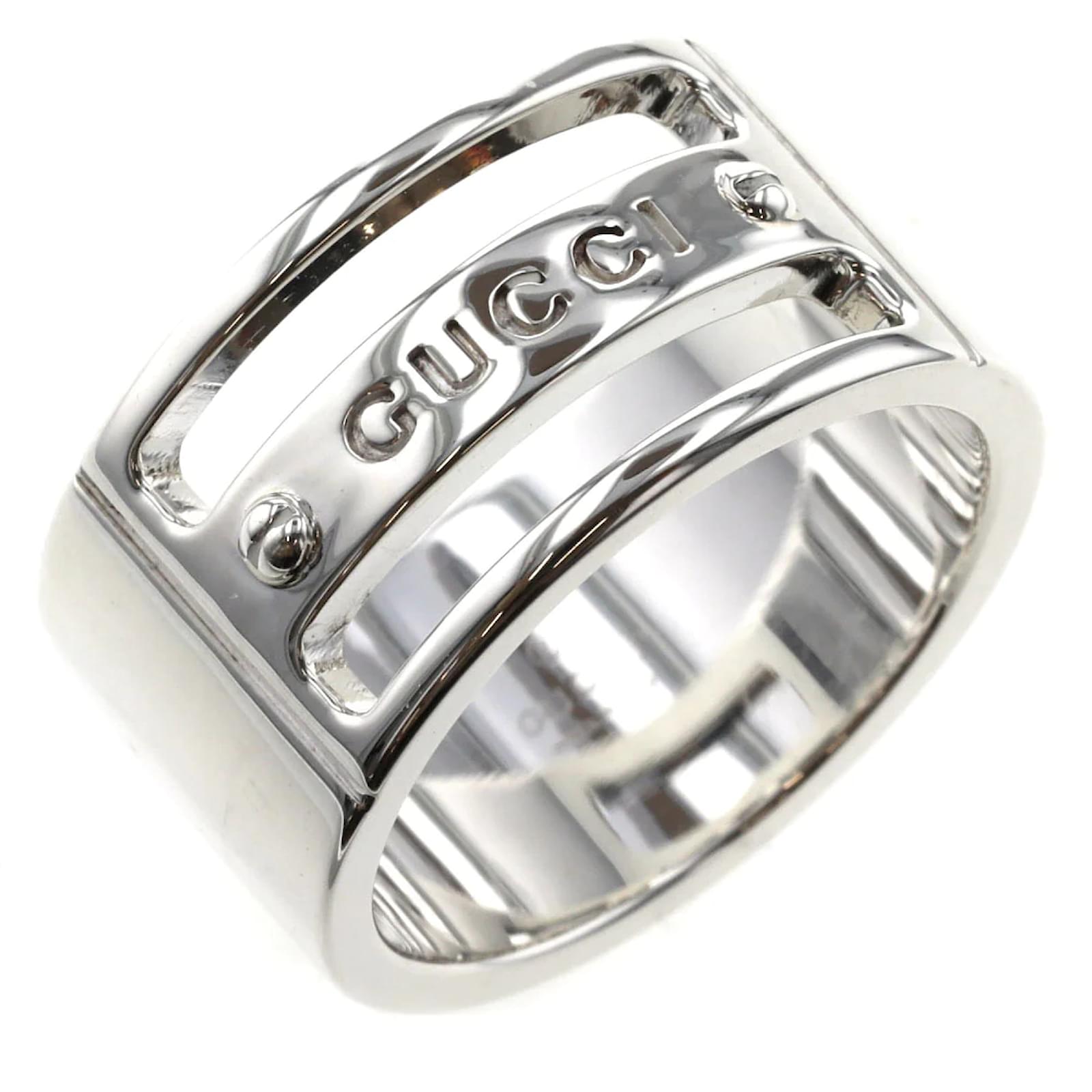 Gucci Bague large à vis avec logo Argent Métal Argenté ref.834382 ...