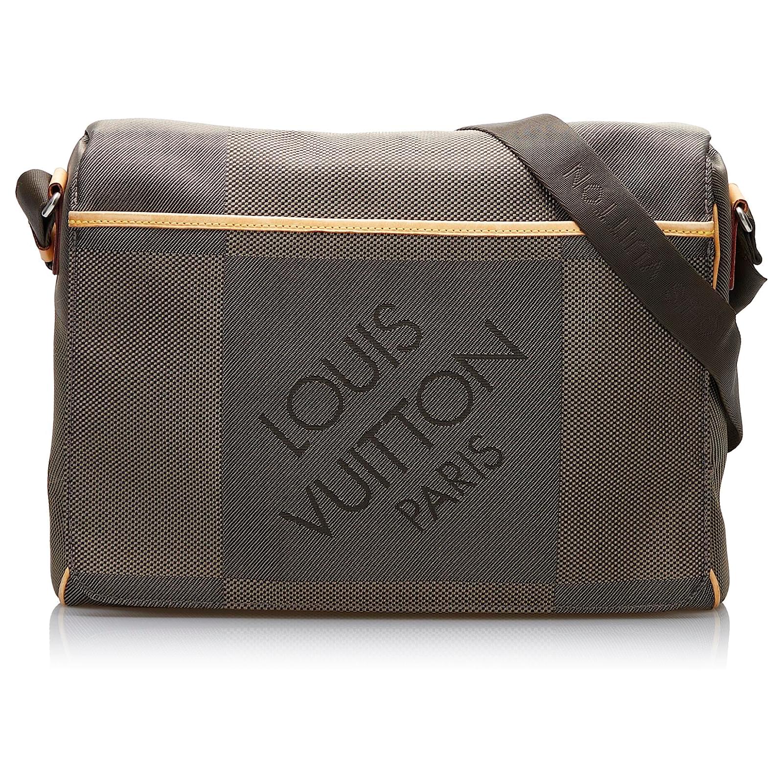 Louis Vuitton Brown Damier Geant Terre Cloth Cloth ref.834803 - Joli Closet