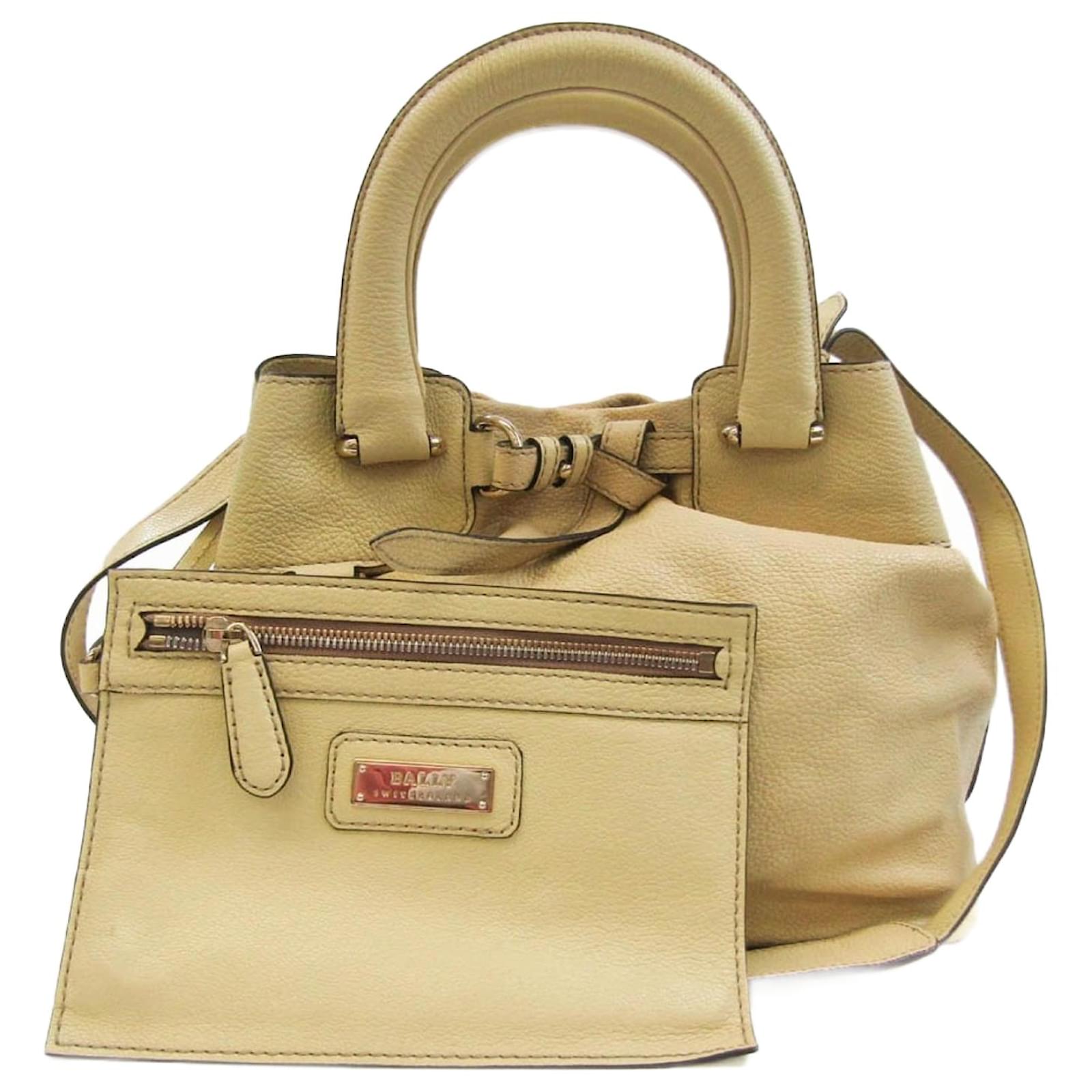 Bally Cream Leather ref.840322 - Joli Closet