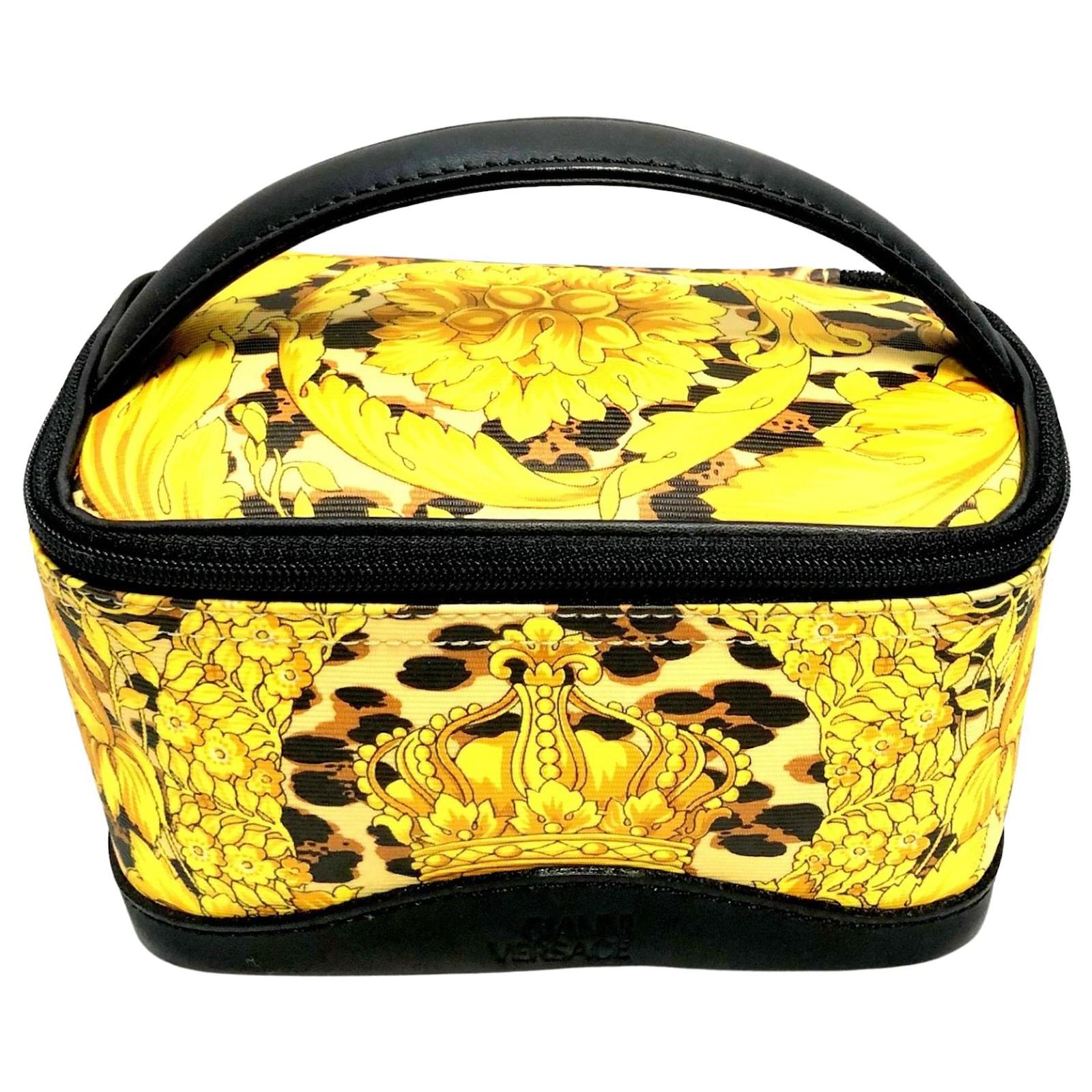 Versace Vanity Yellow Leather ref.840435 - Joli Closet