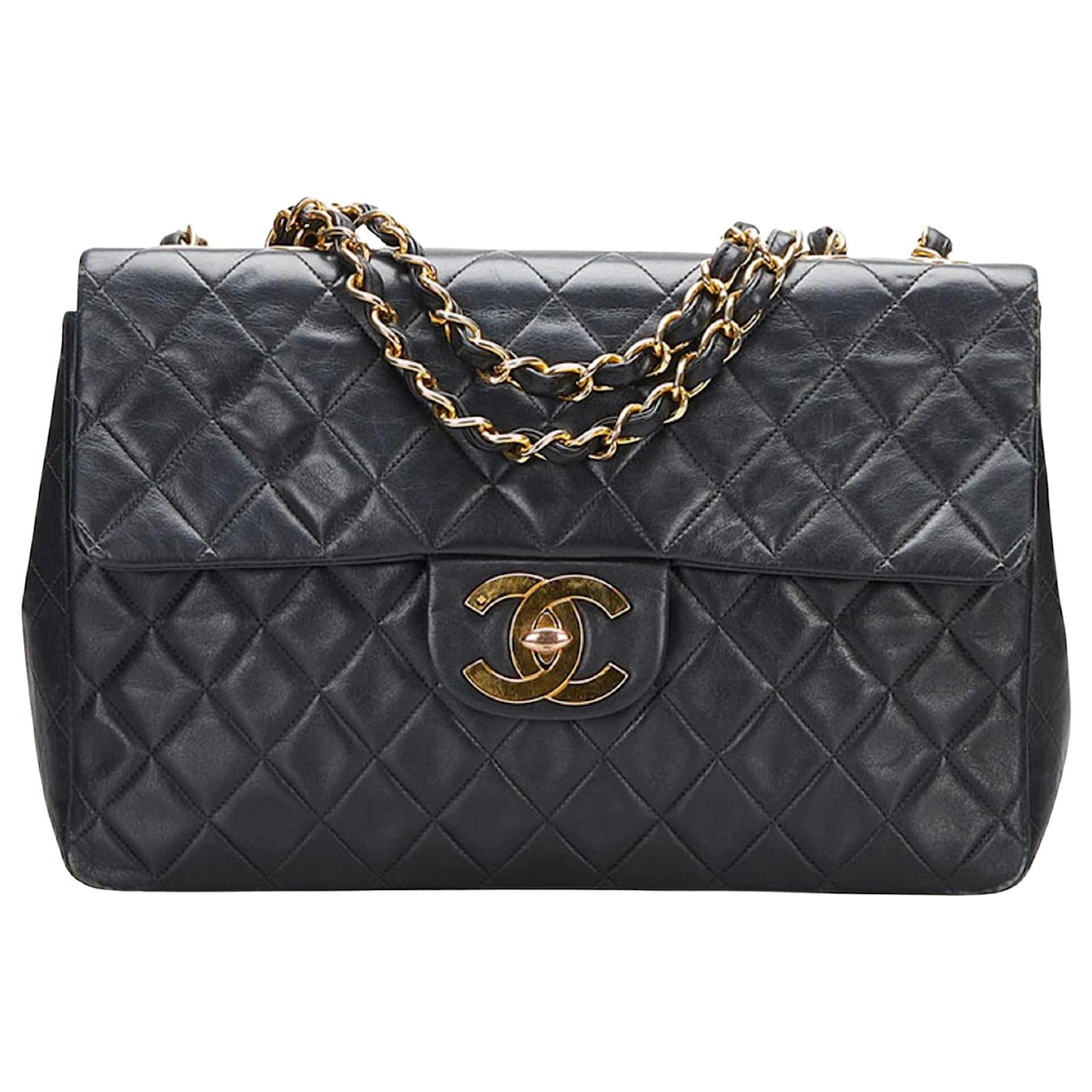 Classique Chanel Timeless Cuir Noir ref.840466 - Joli Closet