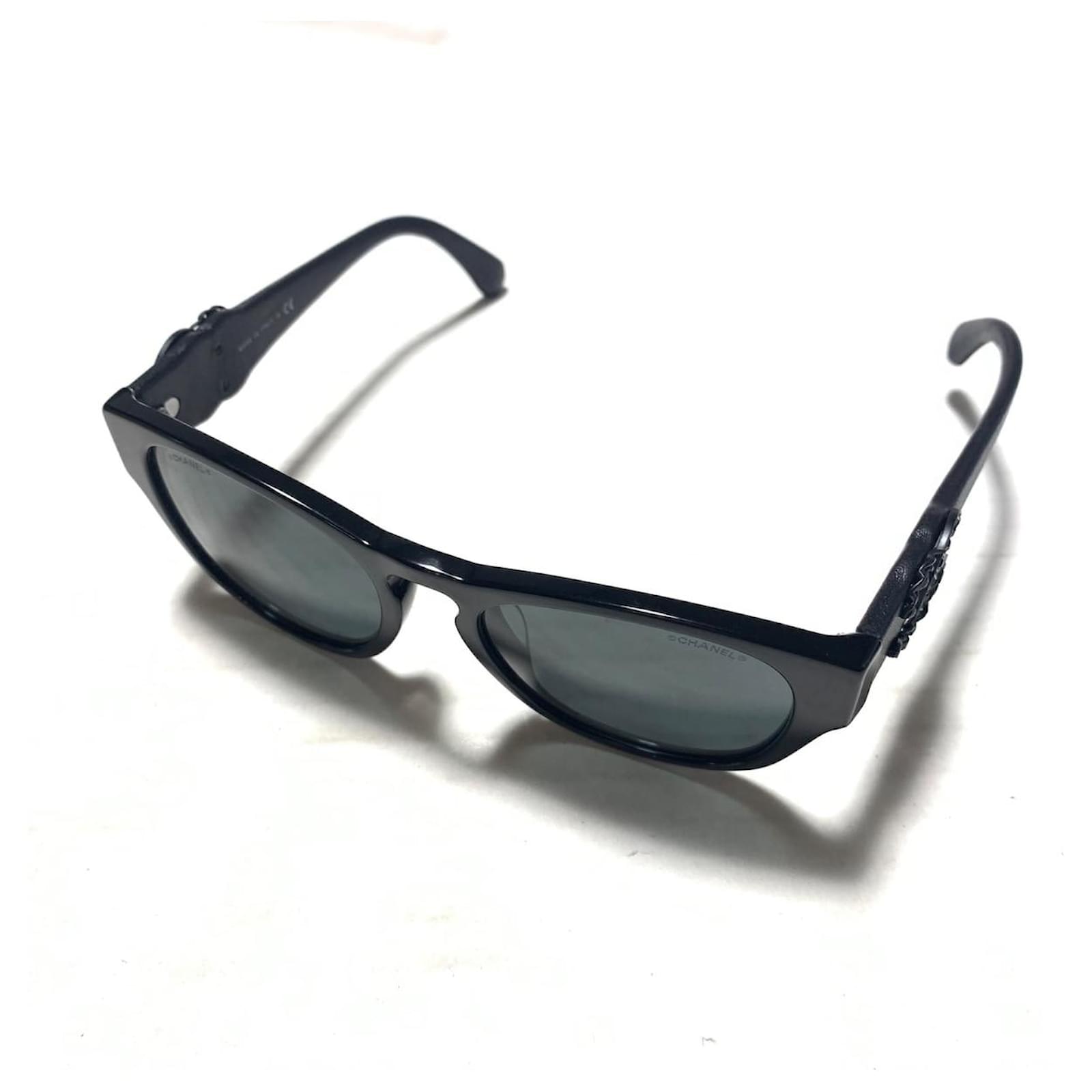 Chanel Black Plastic ref.841640 - Joli Closet