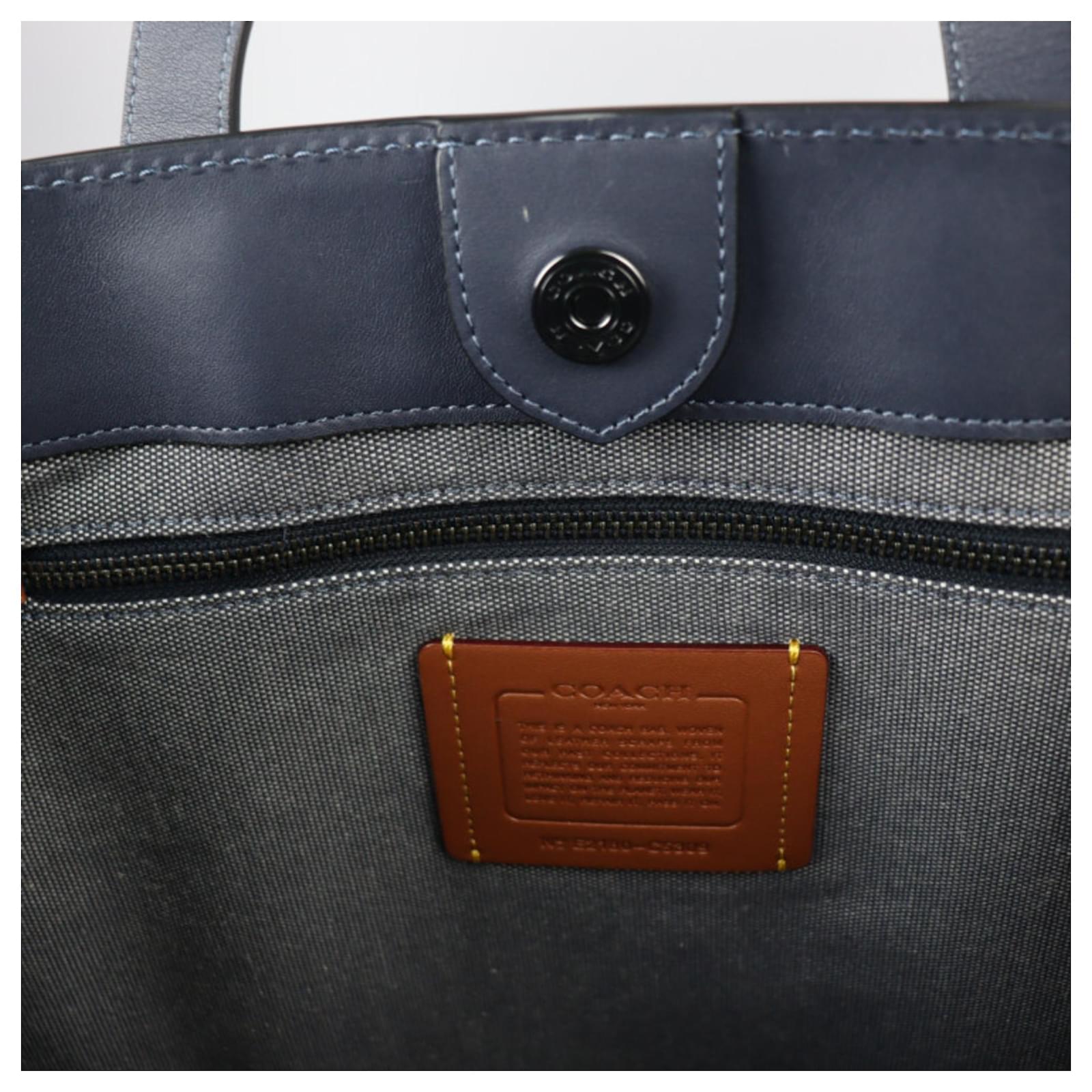 Coach Grey Cloth ref.846921 - Joli Closet