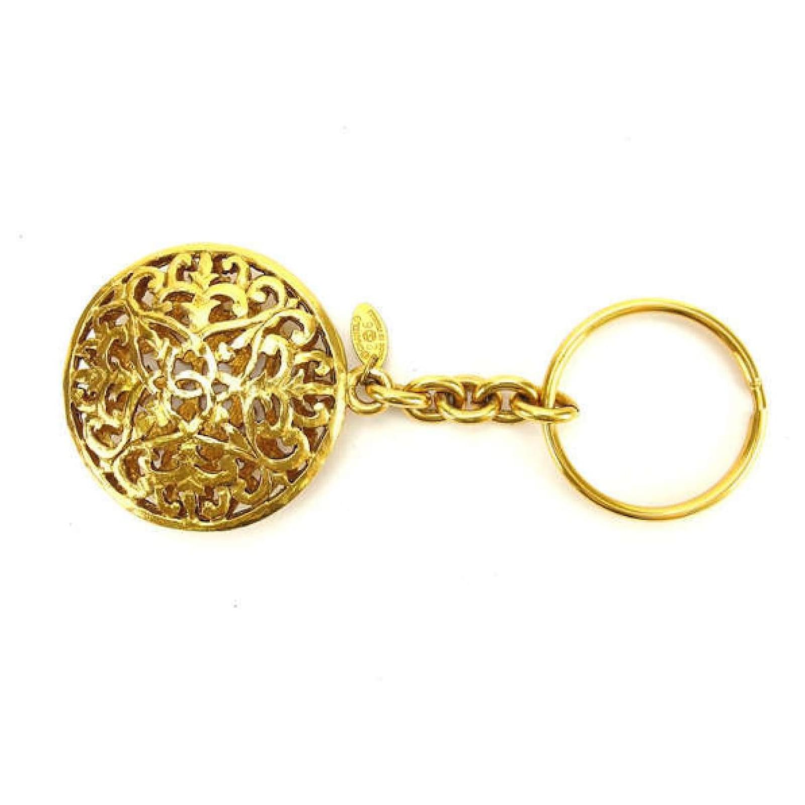 *Chanel Coco Mark Motif Gold Key Holder Gold hardware ref.869197 - Joli ...