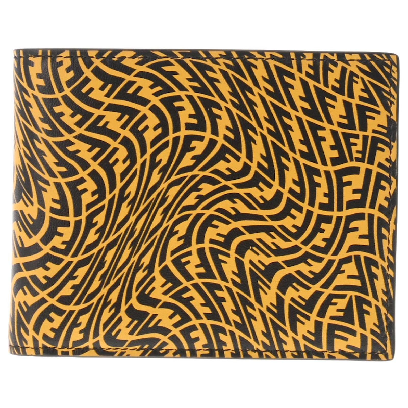 Fendi Yellow Leather ref.870770 - Joli Closet