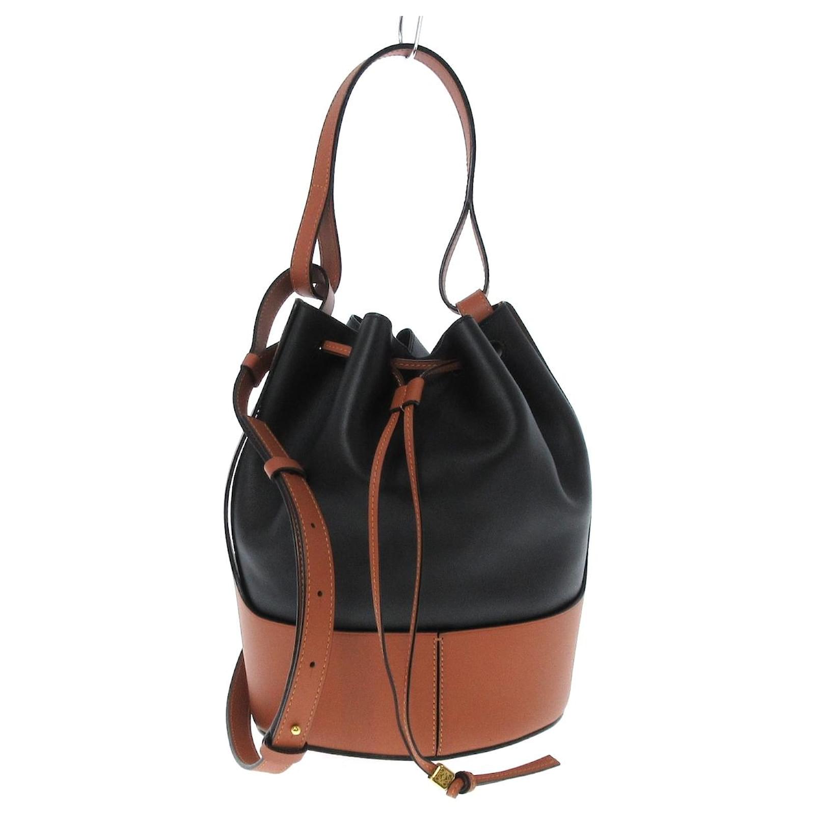 Loewe Balloon Multiple colors Leather ref.881917 - Joli Closet