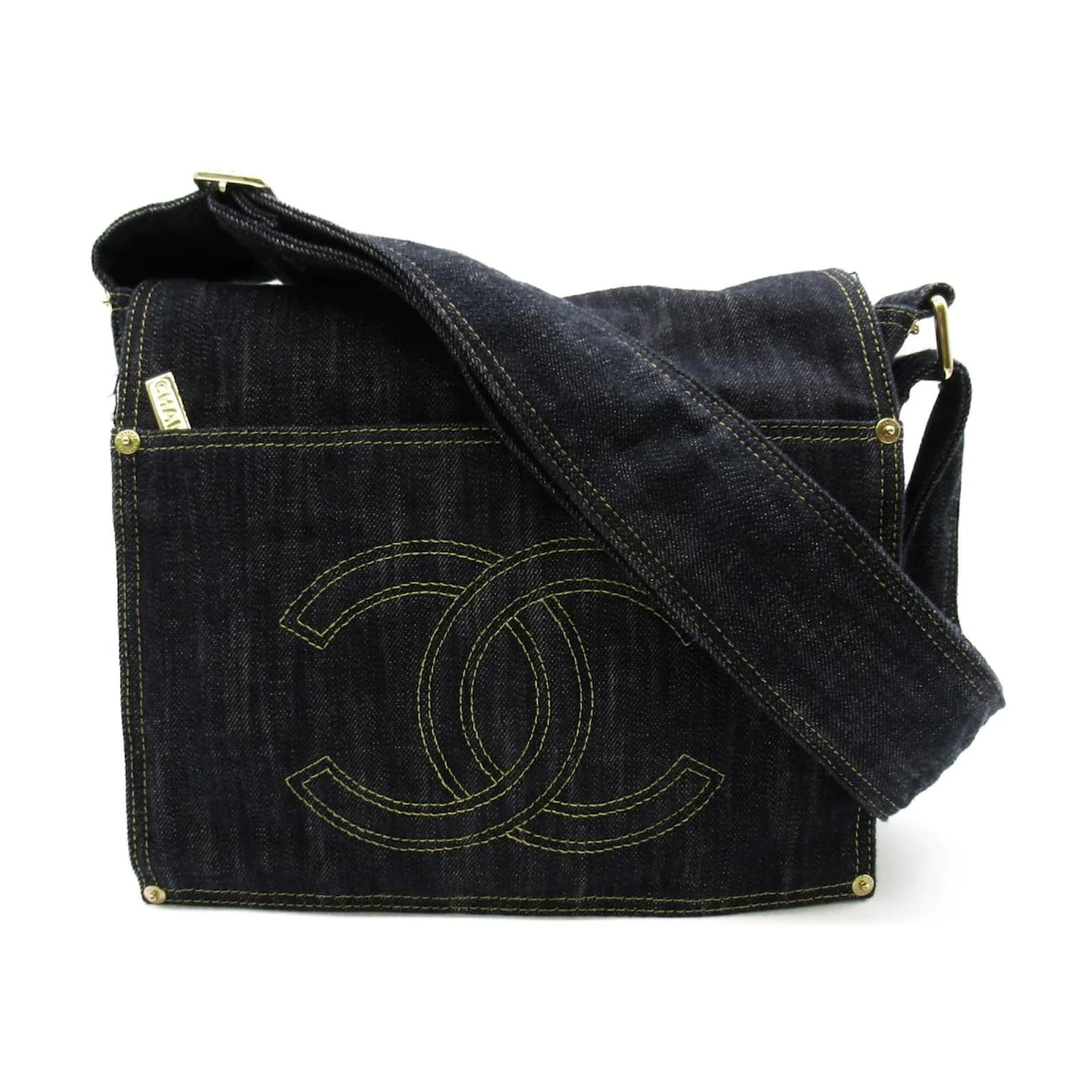 Chanel CC Denim Crossbody Bag Blue ref.882221 - Joli Closet