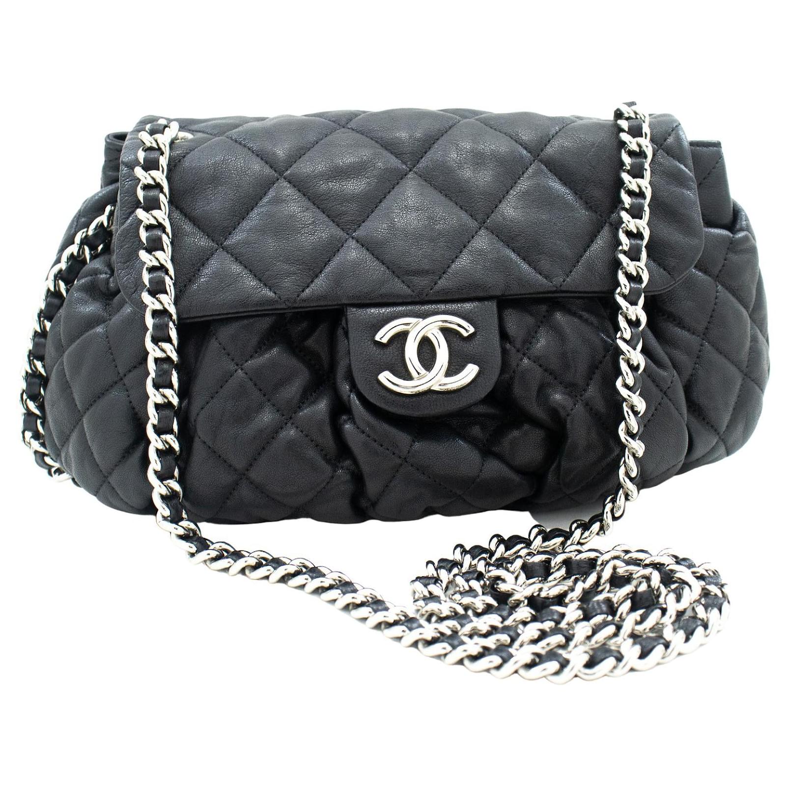 Chanel Chain around Black Leather ref.891796 - Joli Closet