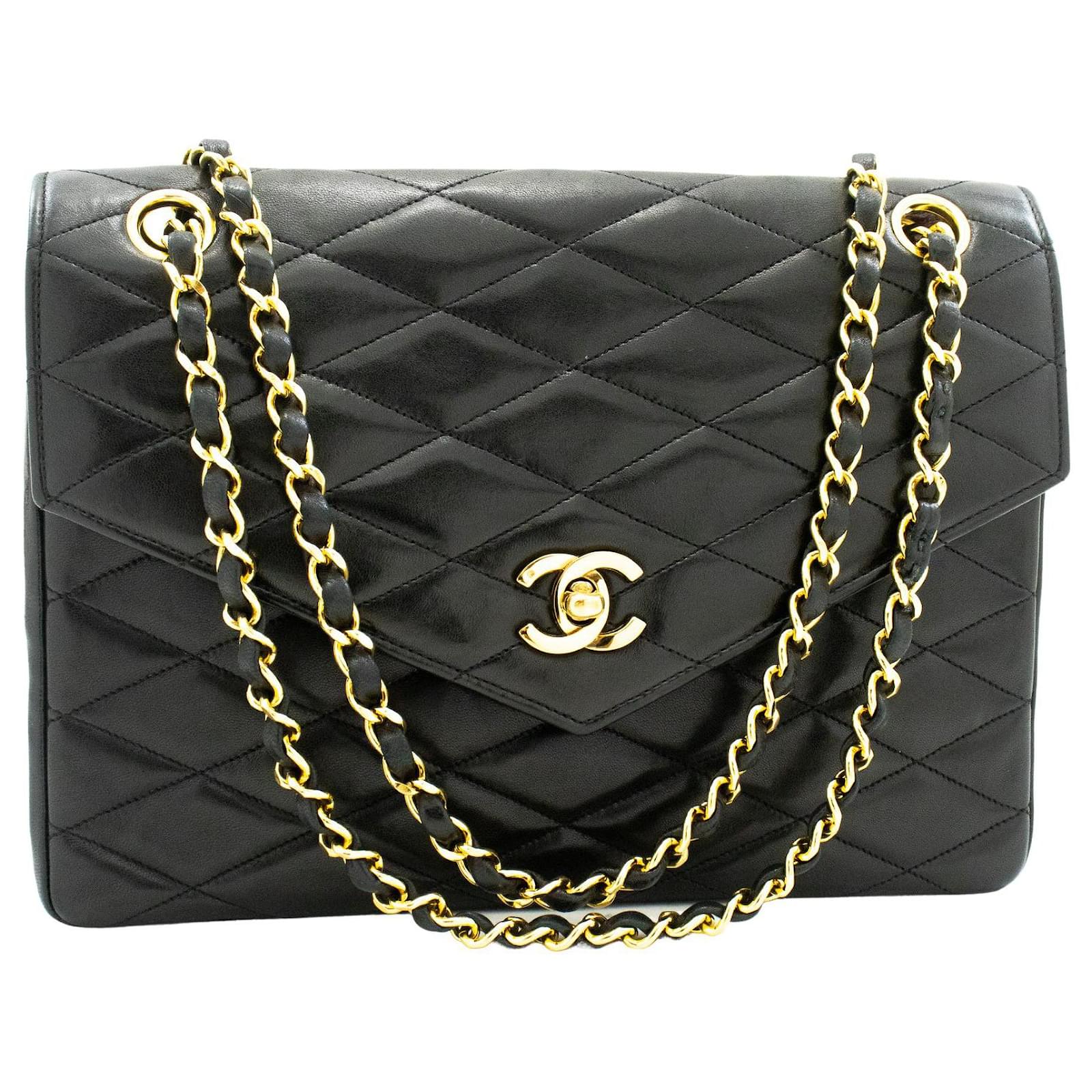 Chanel flap bag Black Leather ref.891799 - Joli Closet