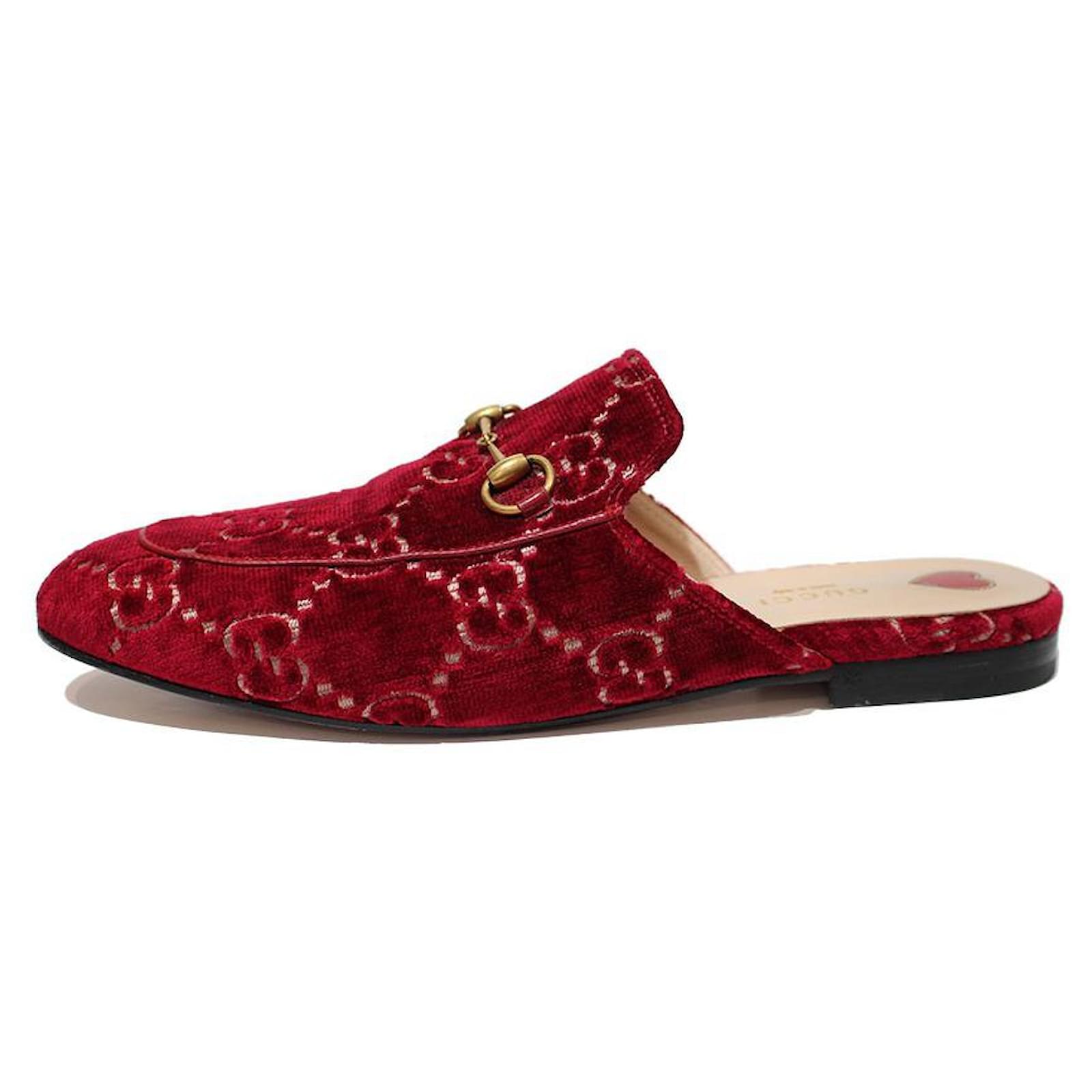 Gucci Mules Red Velvet ref.894346 - Joli Closet