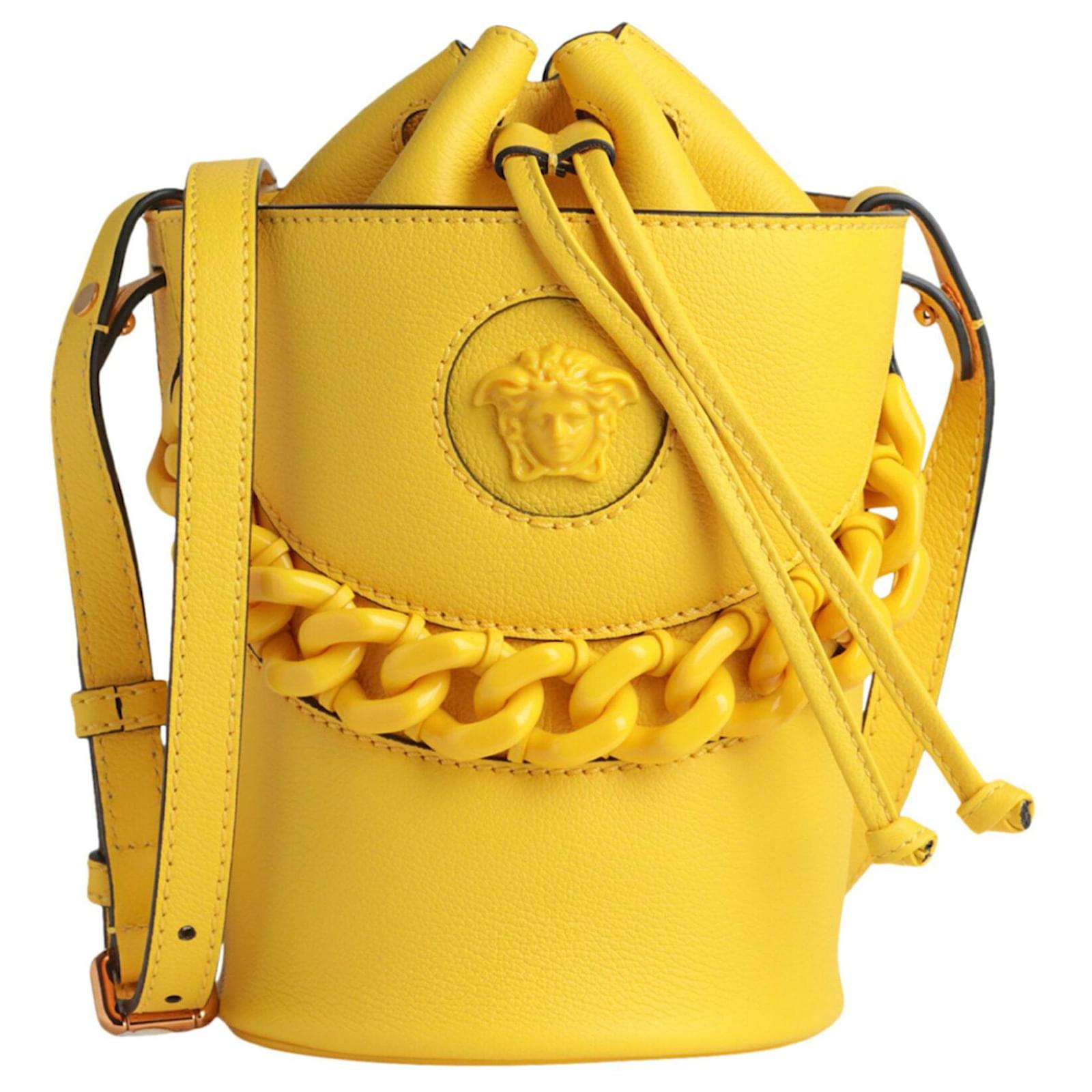 Versace Medusa Yellow Leather ref.899564 - Joli Closet