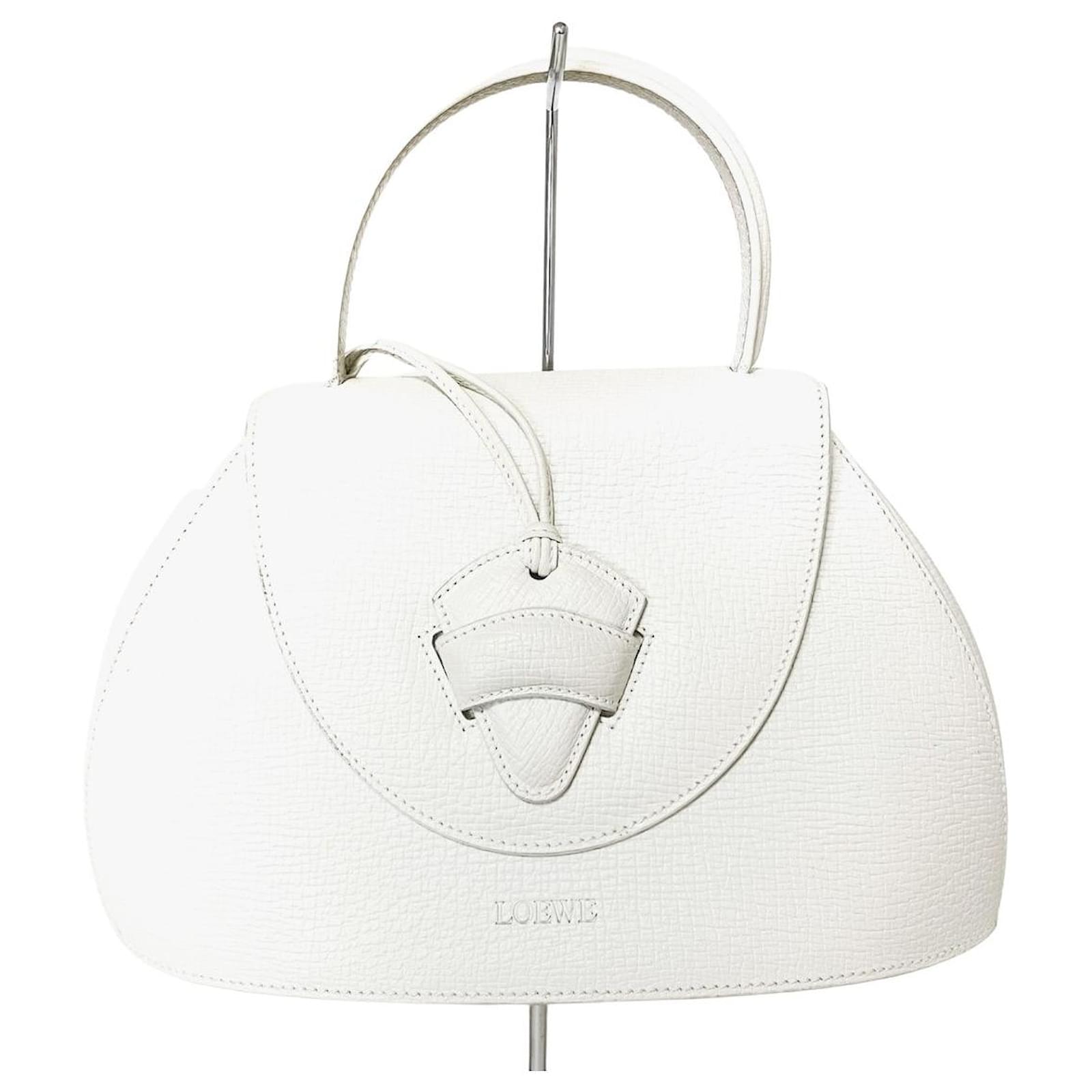 Loewe White Leather ref.902569 - Joli Closet