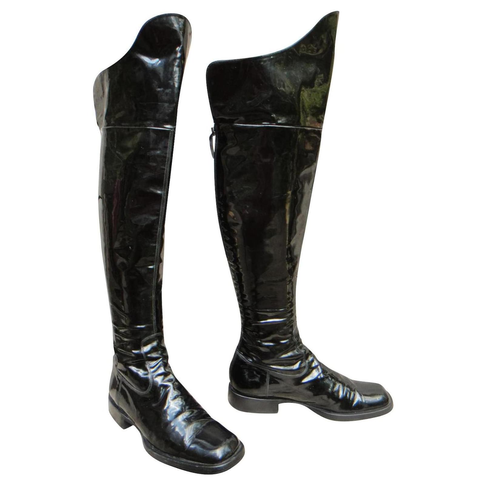 Cambon Black Leather High Boots CHANEL Patent leather Varnish ref ...