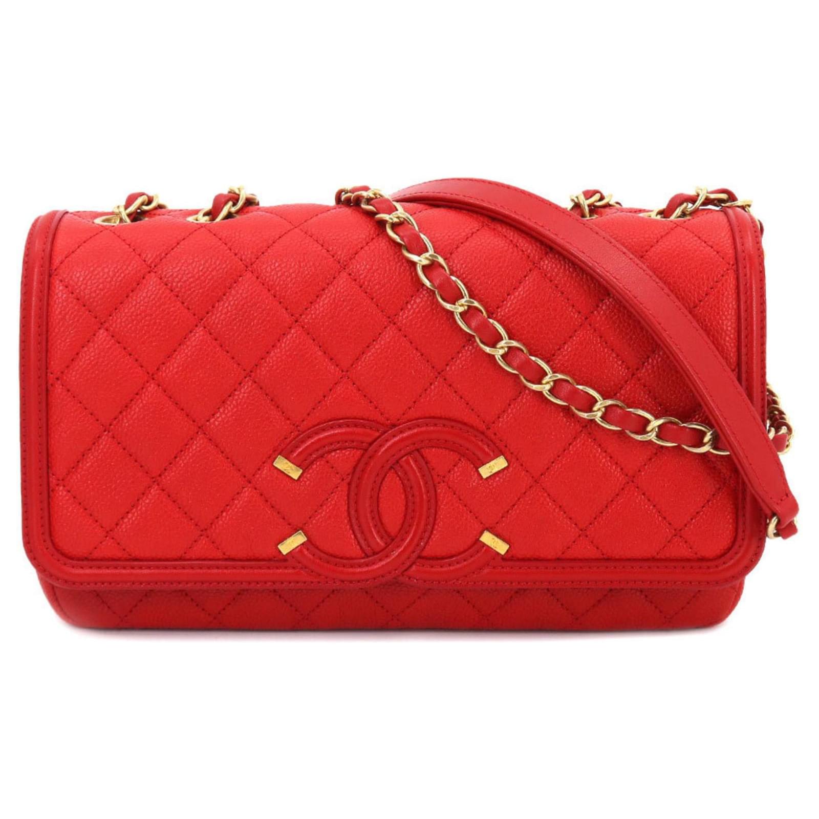 Timeless Chanel Red Leather ref.911644 - Joli Closet