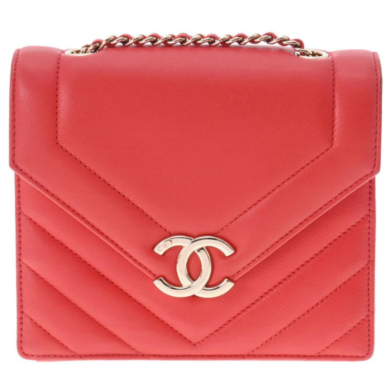 Timeless Chanel Red Leather ref.912861 - Joli Closet