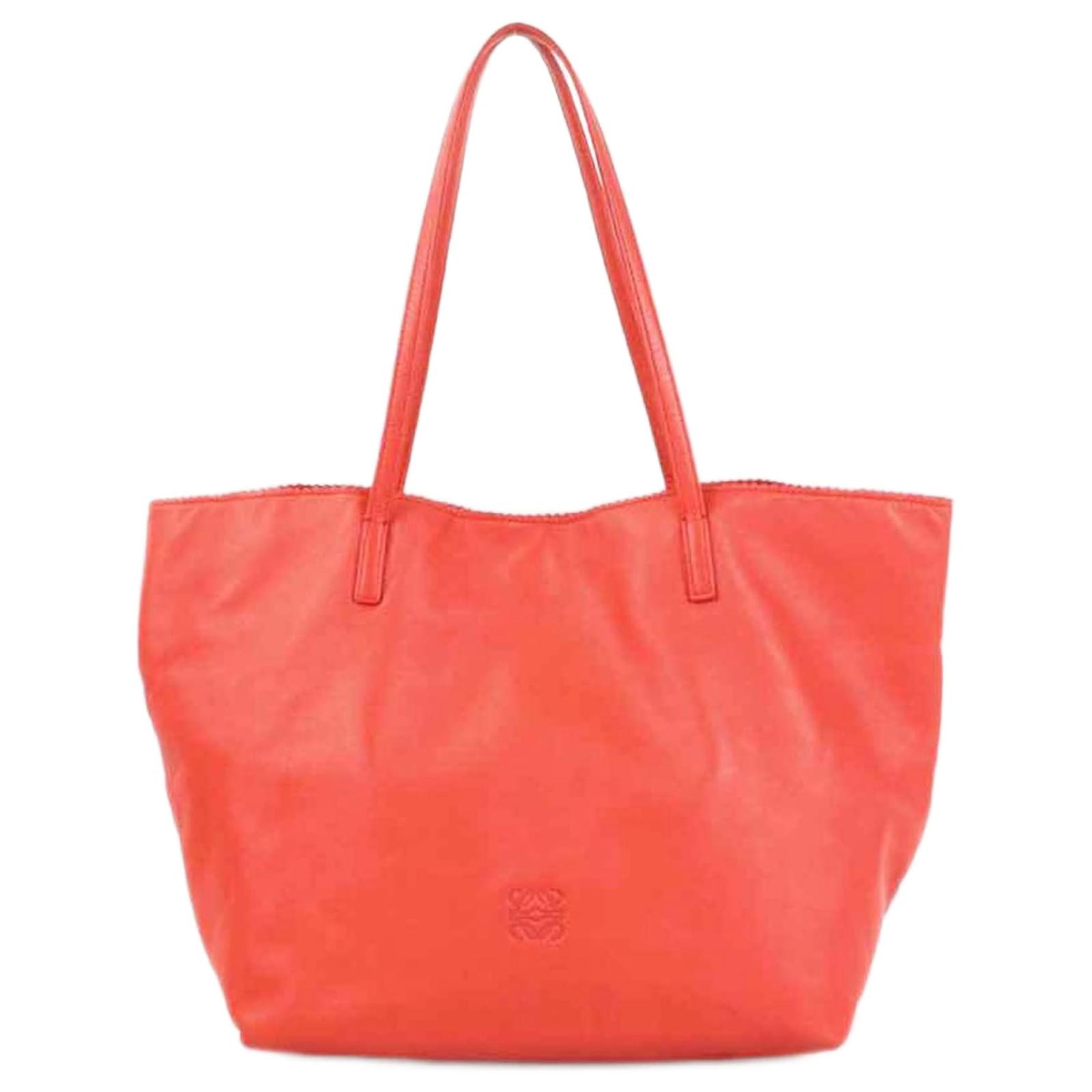 Loewe Red Leather ref.914100 - Joli Closet