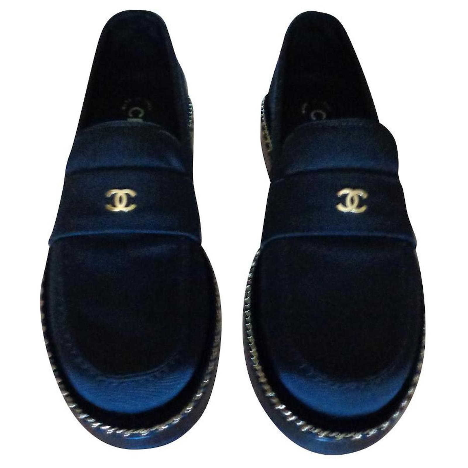CHANEL LOAFERS Black Cloth ref.914640 - Joli Closet