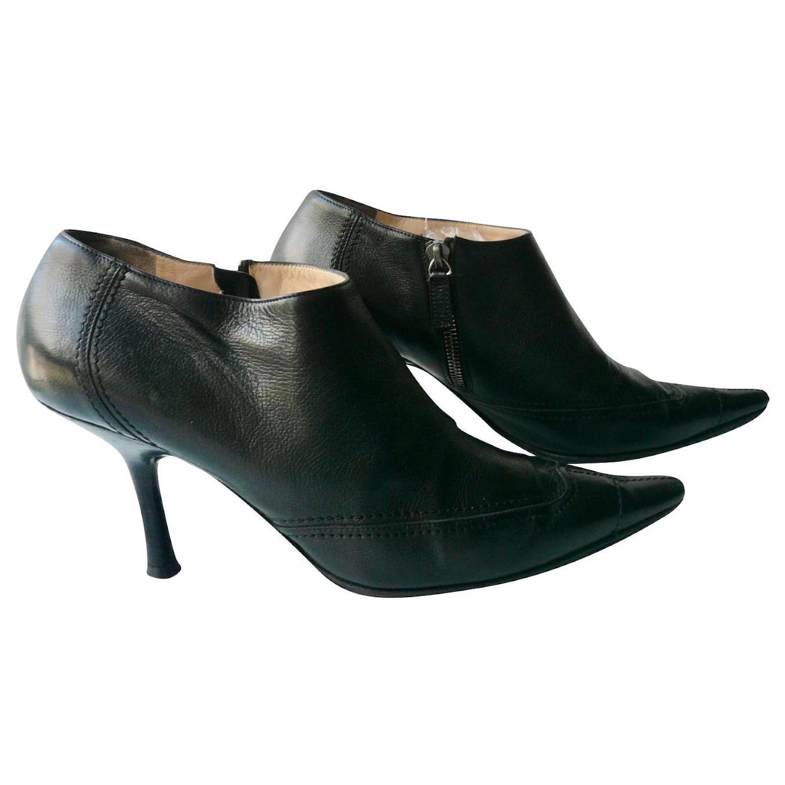 CHANEL Black leather boots T41 IT very good condition ref.921345 - Joli ...